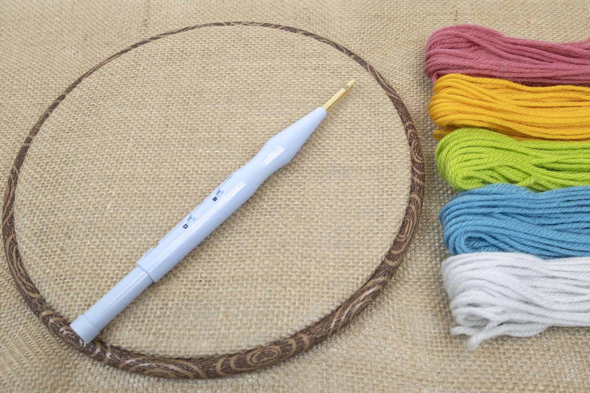 Susan Bates Adjustable Punch Needle | Yarnspirations