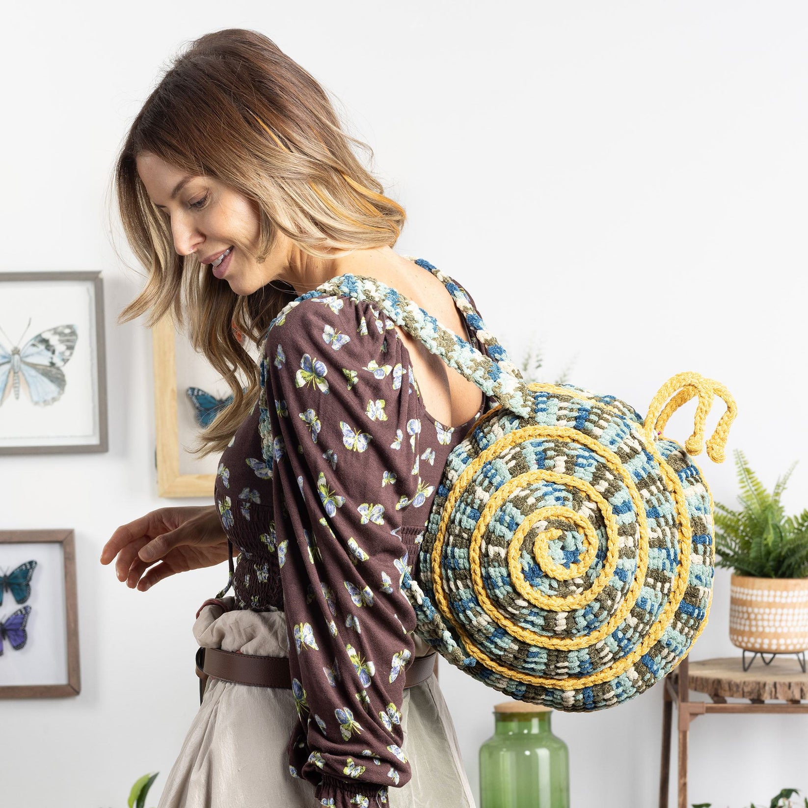 Free Bernat Crochet Snail Backpack Pattern | Yarnspirations