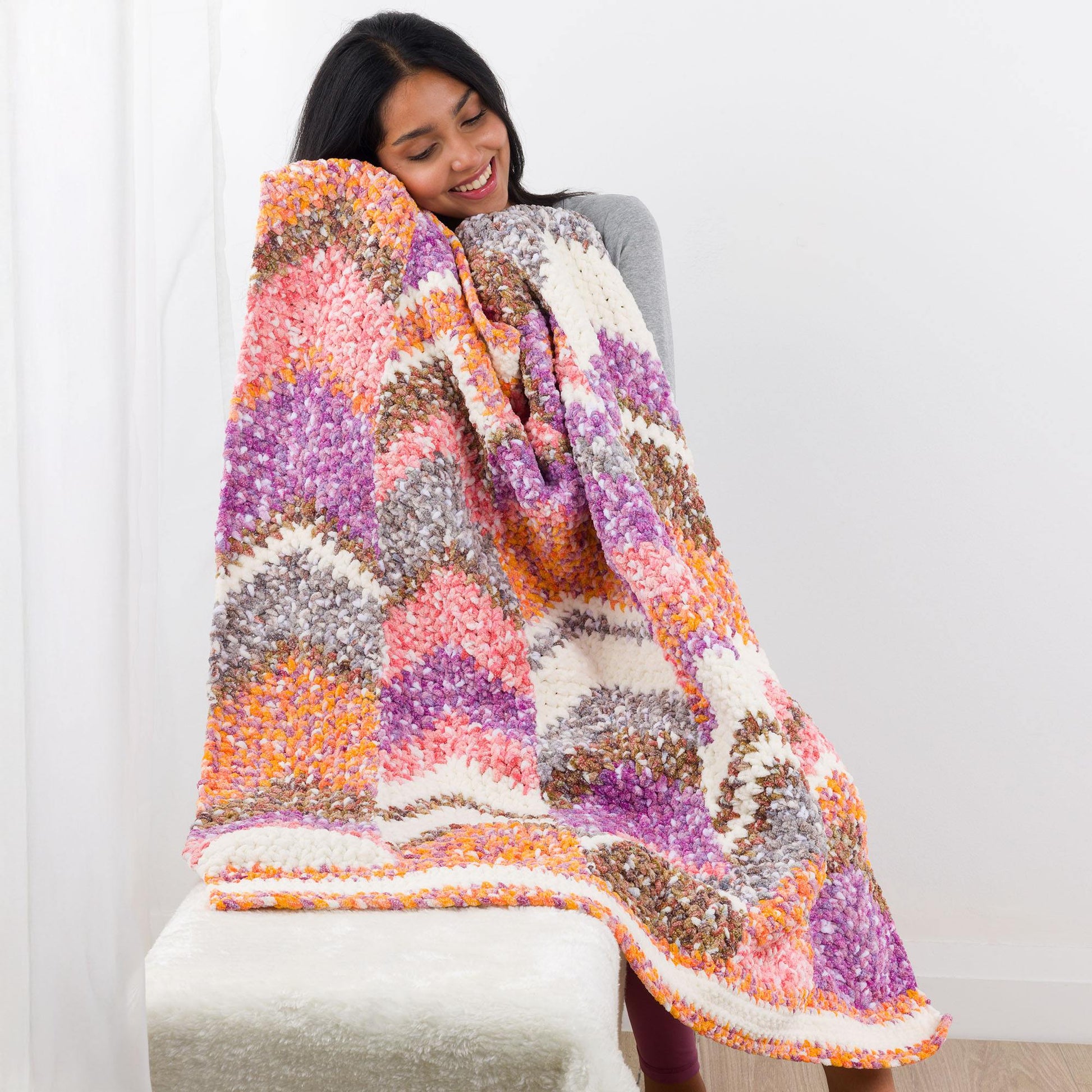 Free Easy Bernat Moss Stitch Peaks Crochet Toddler Blanket Pattern ...