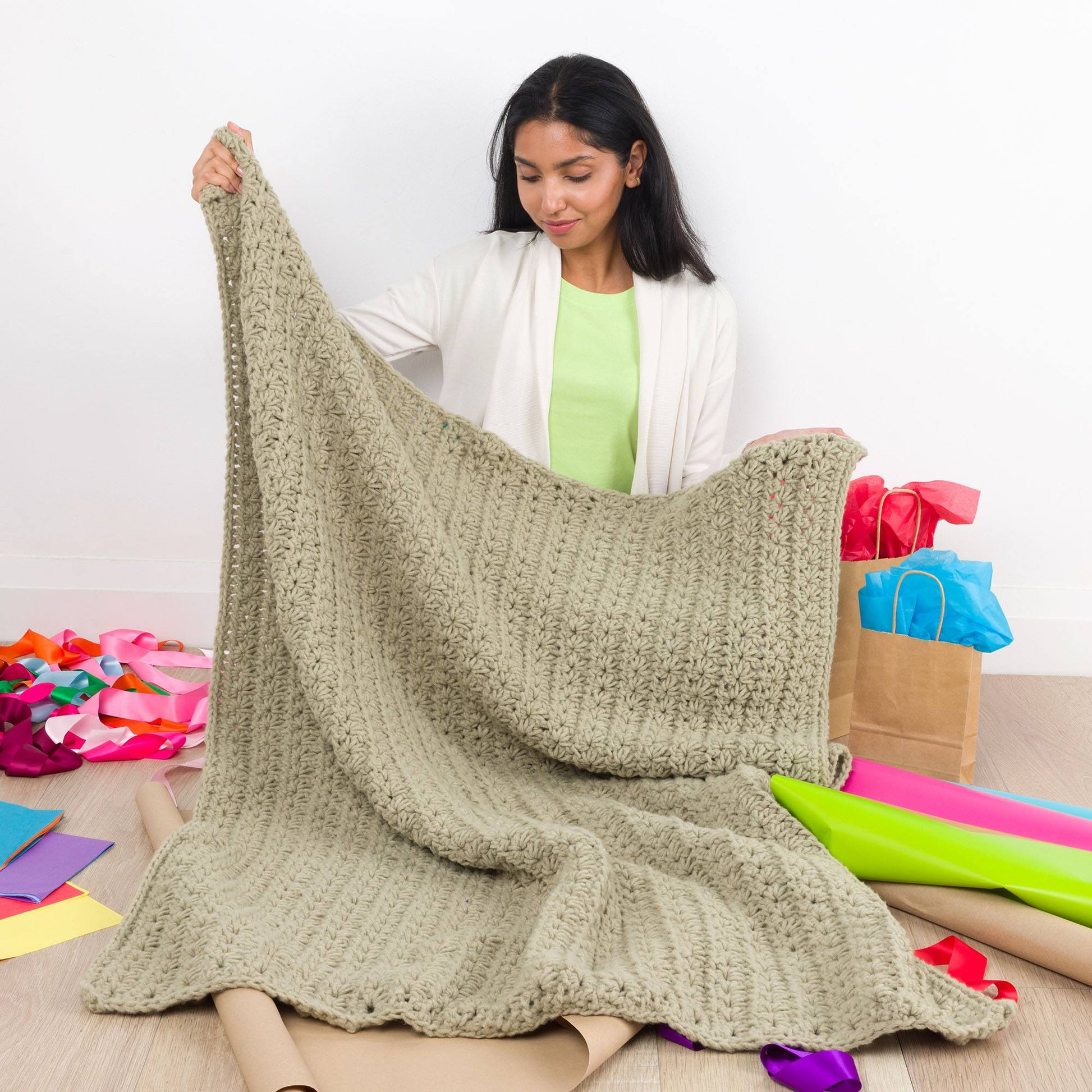 Free Easy Bernat Star Stitch Crochet Blanket Pattern | Yarnspirations