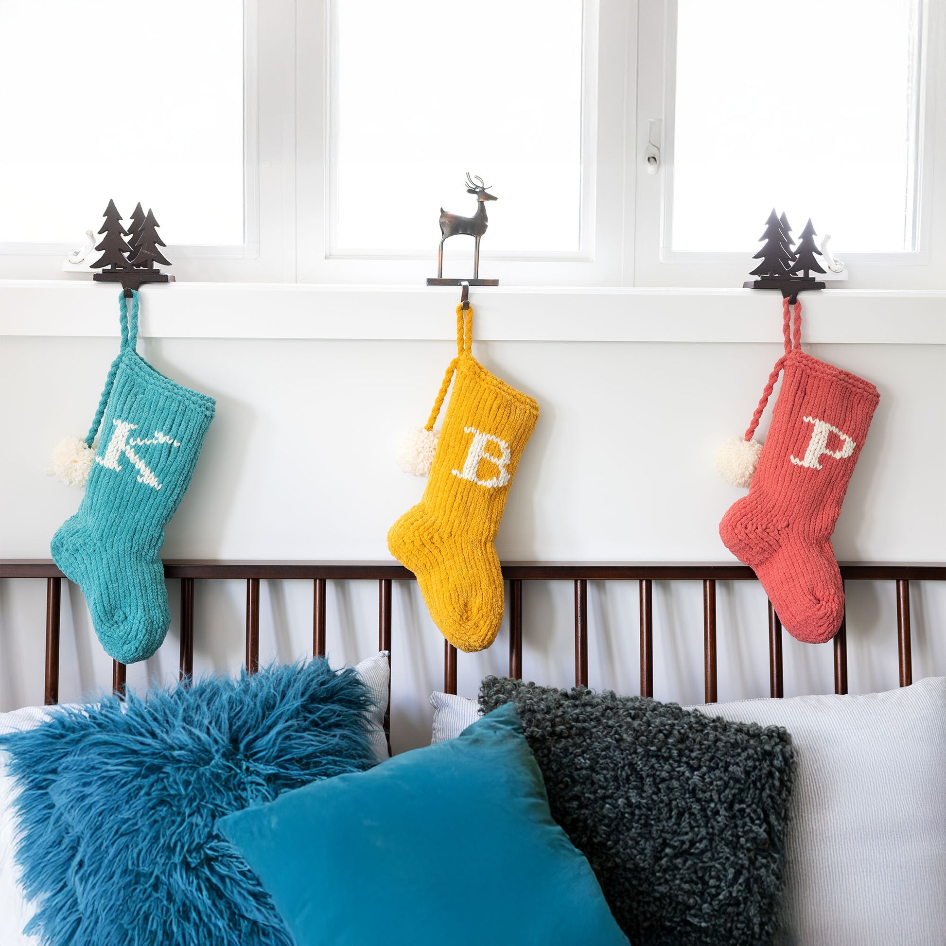 Free Easy Bernat Knit For You Stocking Pattern | Yarnspirations