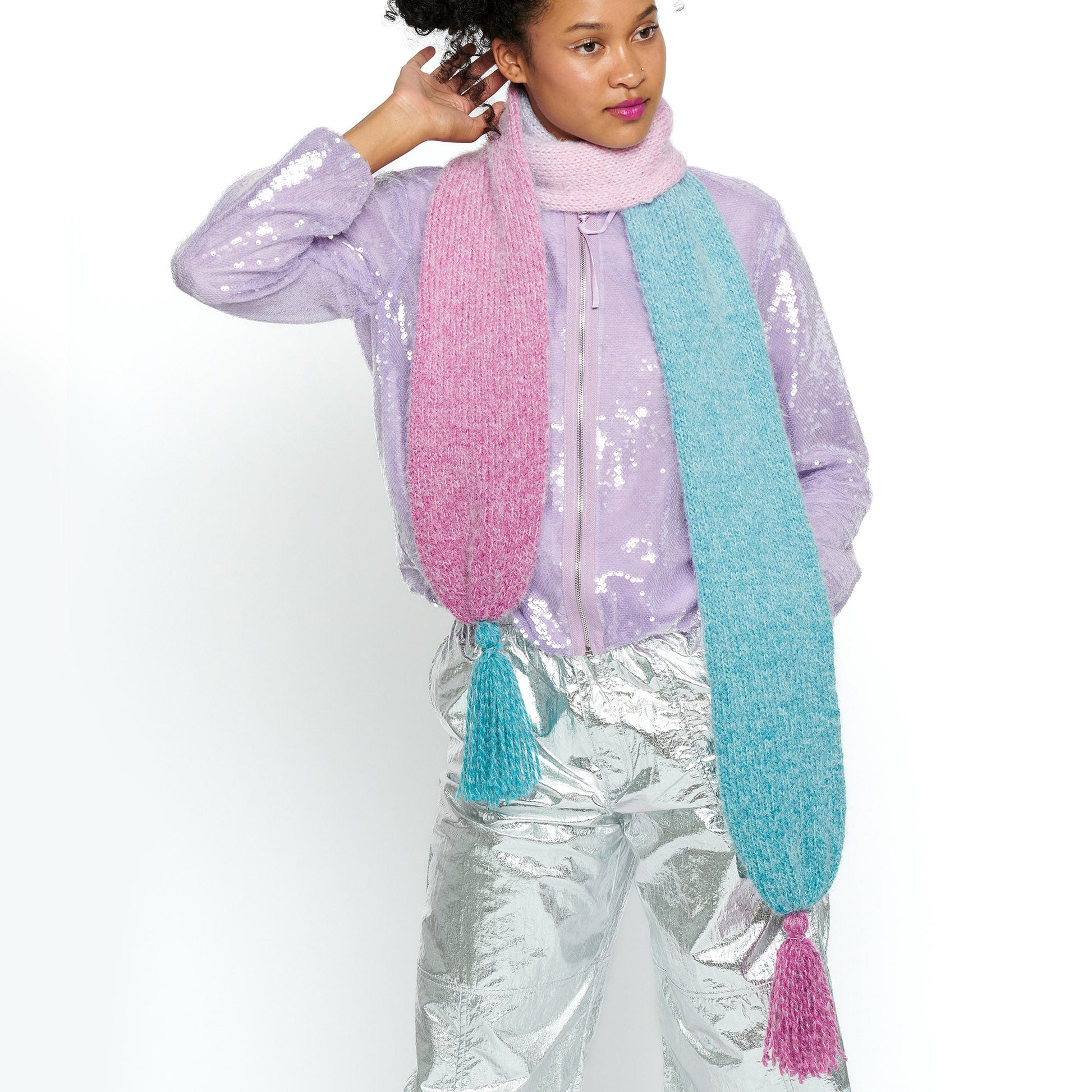 Free Beginner Caron Fade Out Scarf Knitting Pattern | Yarnspirations