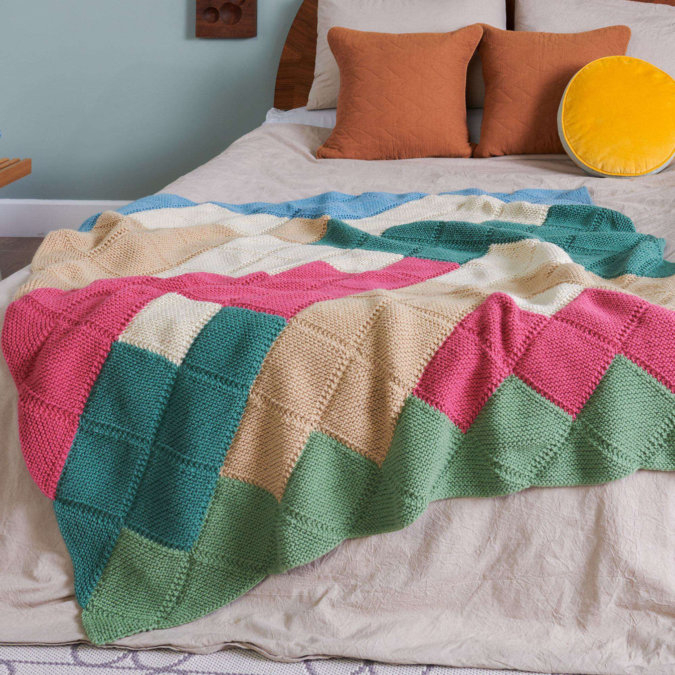 Free Beginner Caron Motif Mountain Peaks Knitting Pattern | Yarnspirations