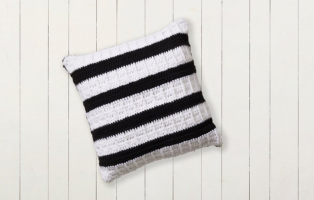 Good Housekeeping | Stitch Club Chunky Waffle Crochet Pillow Tutorial ...