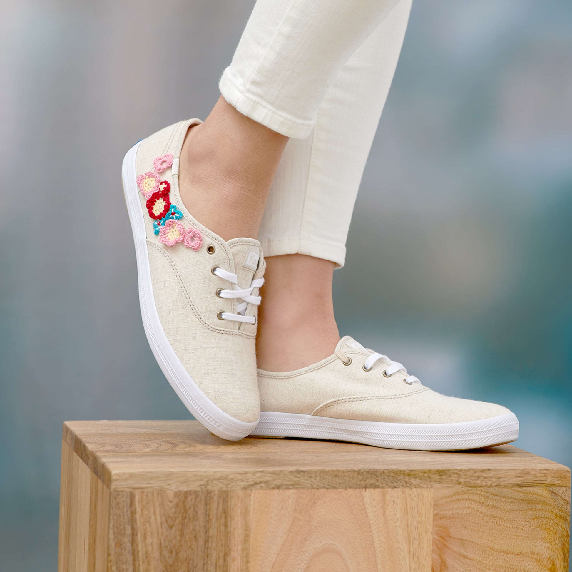 Free Easy Aunt Lydia's Bloomin' Shoe Appliques Crochet Pattern ...