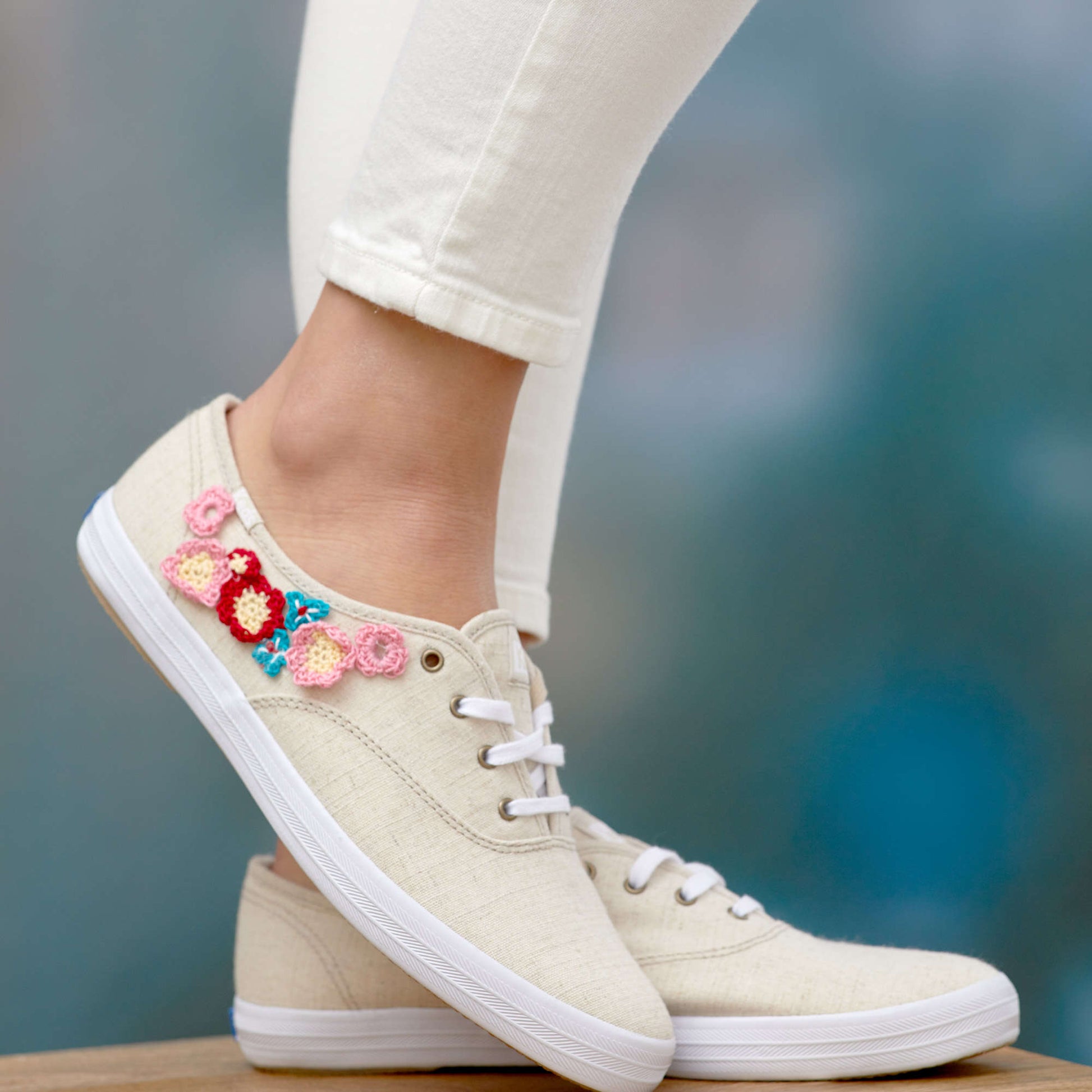 Free Easy Aunt Lydia's Bloomin' Shoe Appliques Crochet Pattern ...