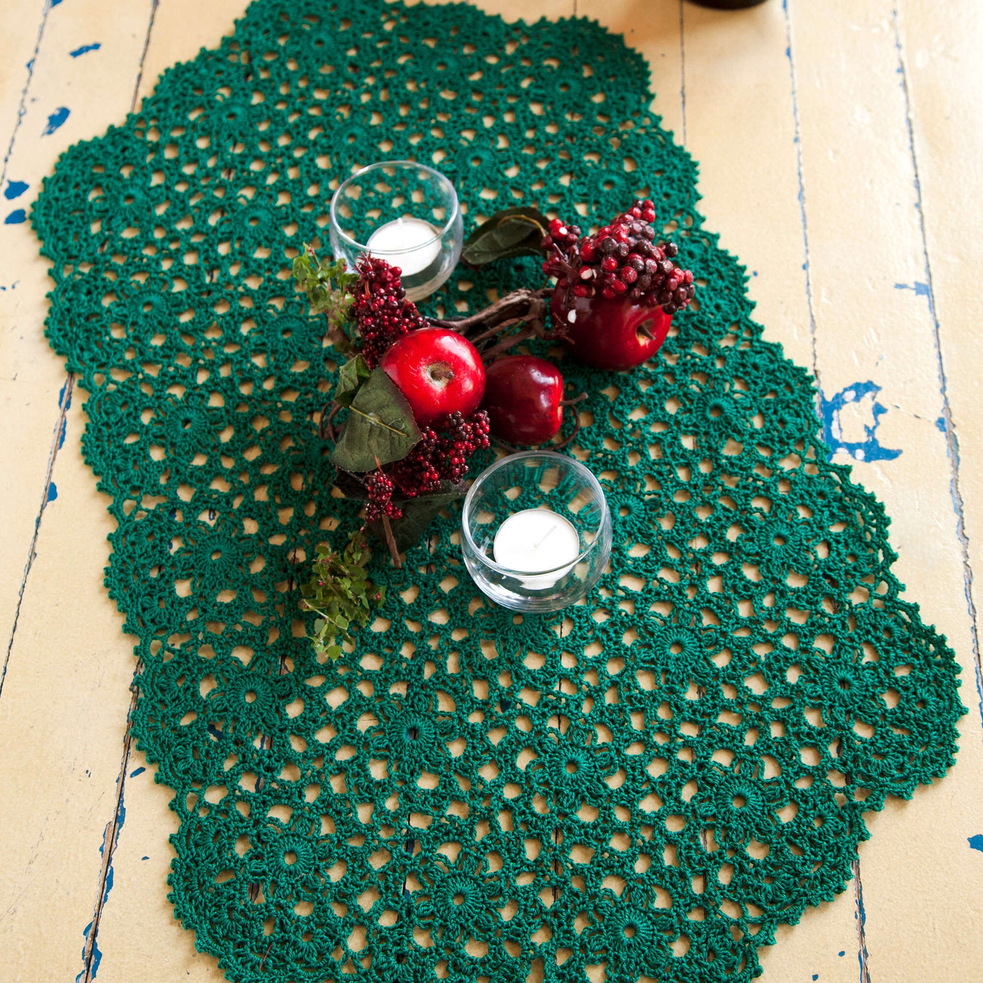 Free Aunt Lydia's Holiday or Any Day Table Runner Crochet Pattern ...