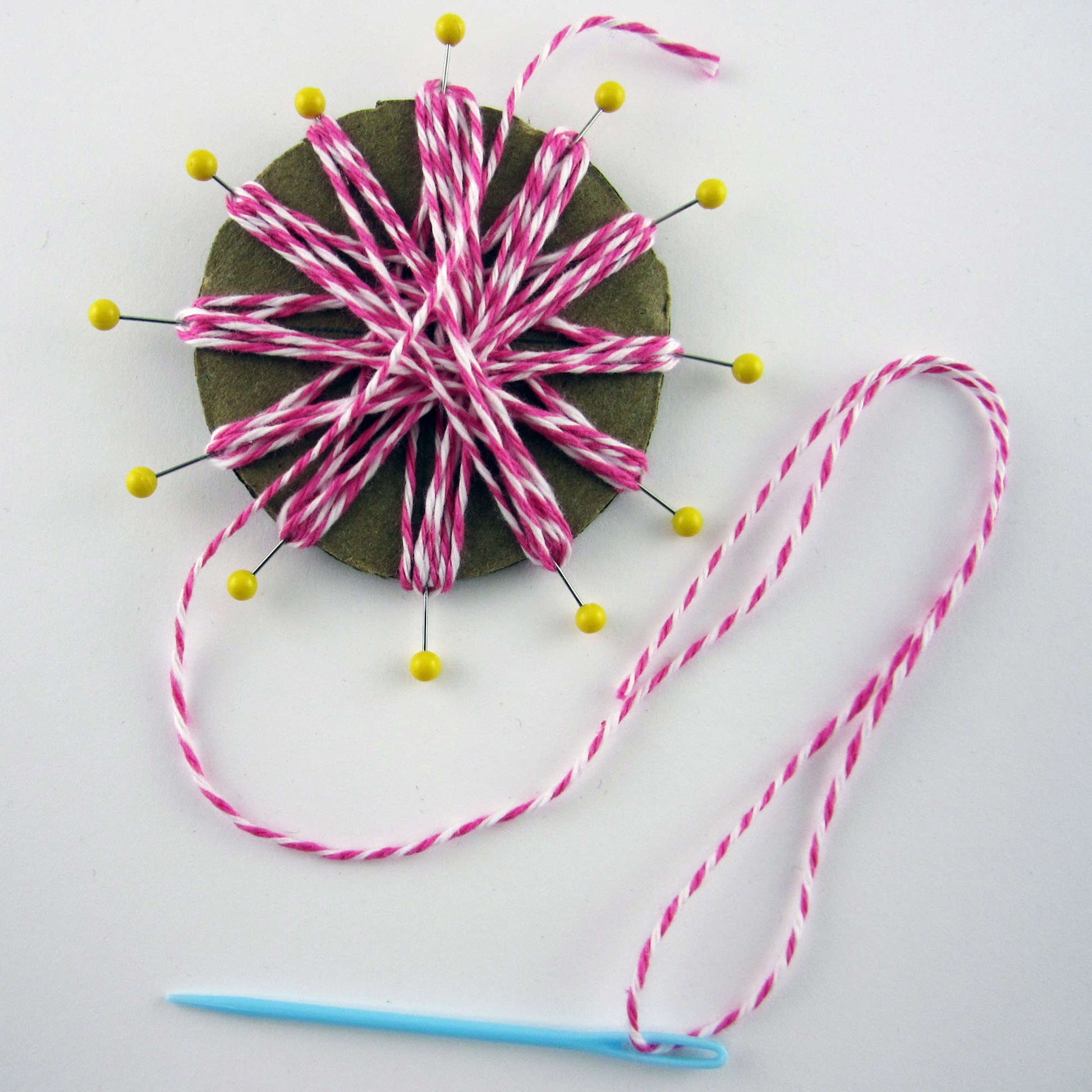 Aunt Lydia's Loop Flower Trim | Yarnspirations