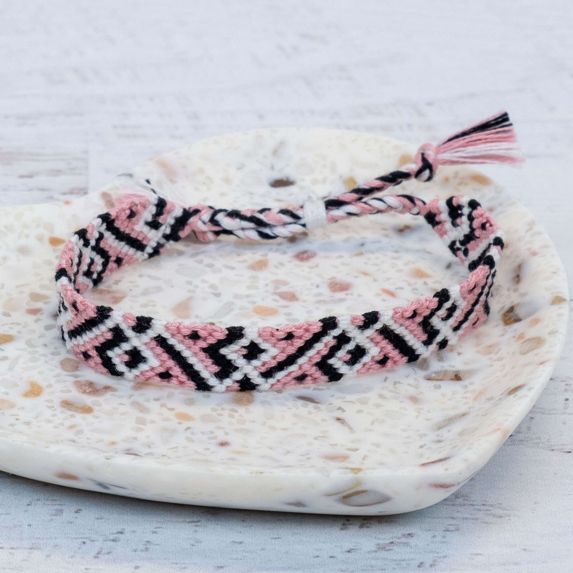 Free Beginner Anchor Friendship Bracelet No 2 Embroidery Pattern ...