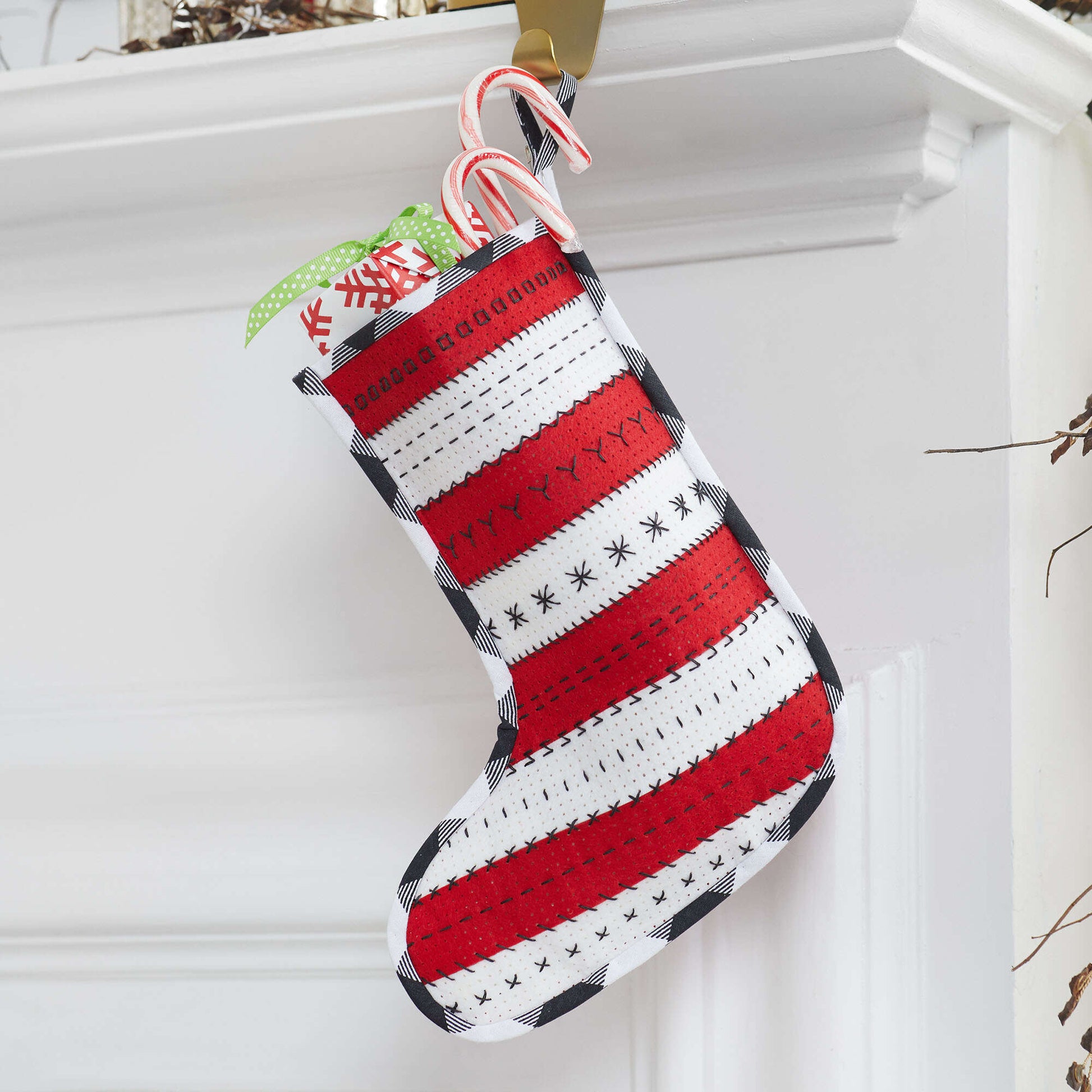Free Easy Anchor Stitched & Striped Stocking Sewing Pattern ...