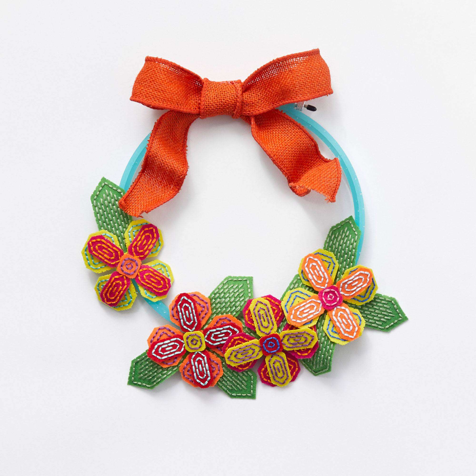 Free Easy Anchor Hoop of Flower Sewing Pattern | Yarnspirations