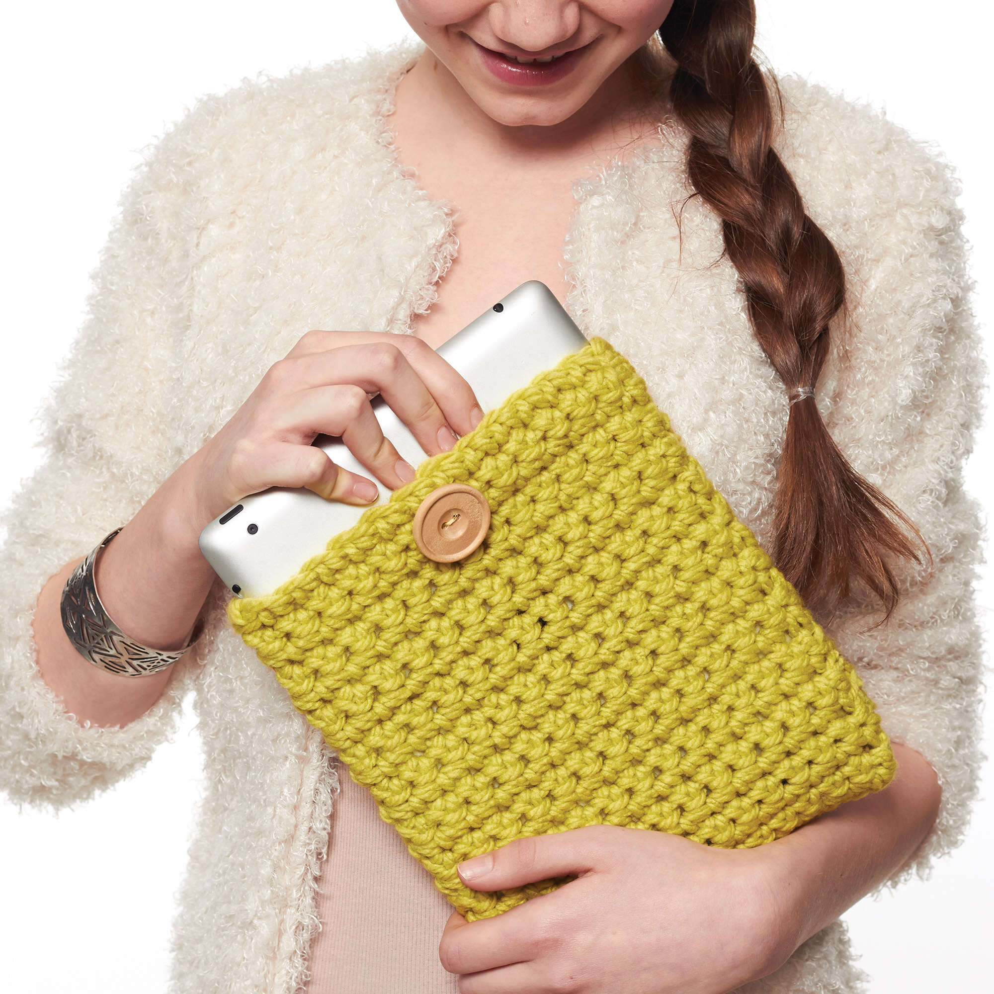 Free Beginner Bernat Tablet Cover Crochet Pattern | Yarnspirations