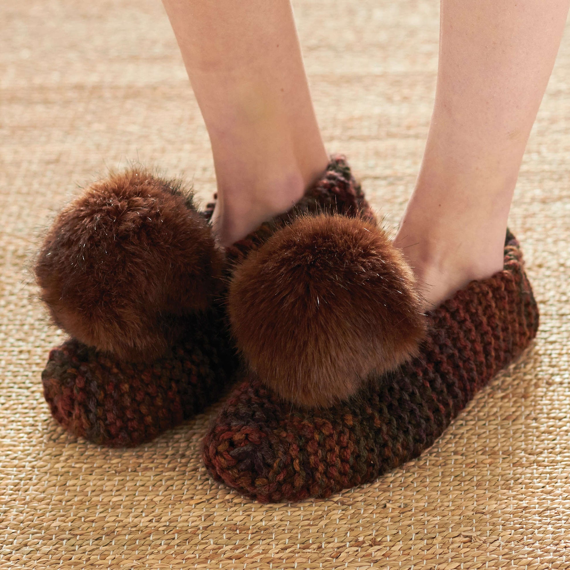 Free Beginner Patons Basic Chunky Slippers Knitting Pattern ...