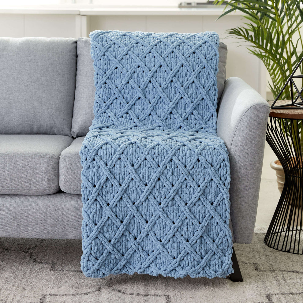 Bernat Alize EZ Diamond Lattice Blanket | Yarnspirations