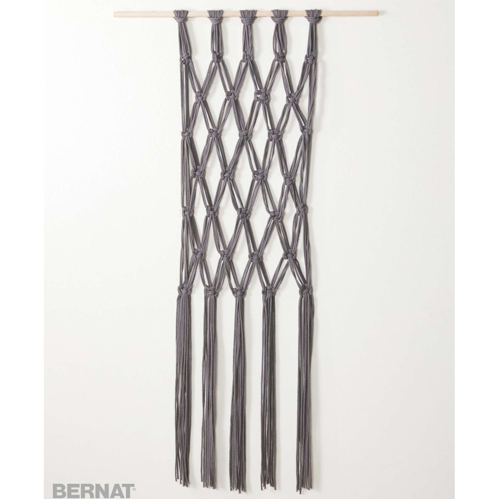 Free Easy Bernat Maker Macrame Wall Hanging Craft Pattern | Yarnspirations