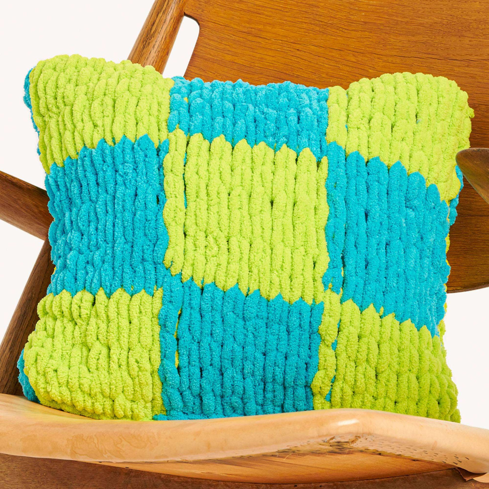 Free Easy Bernat EZ Checked Pillow Craft Pattern | Yarnspirations