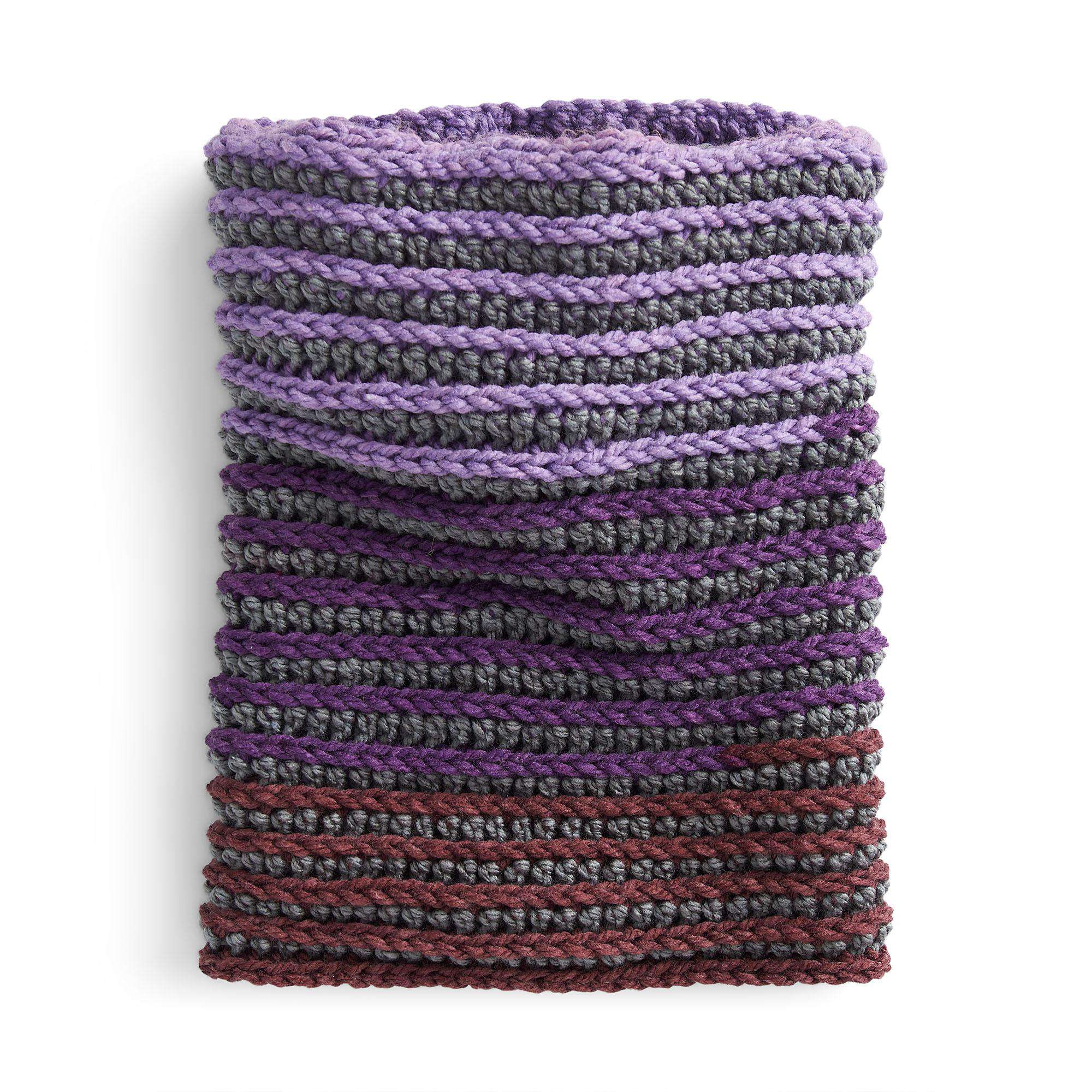 Free Easy Caron Reversible Ridges Cowl Crochet Pattern | Yarnspirations