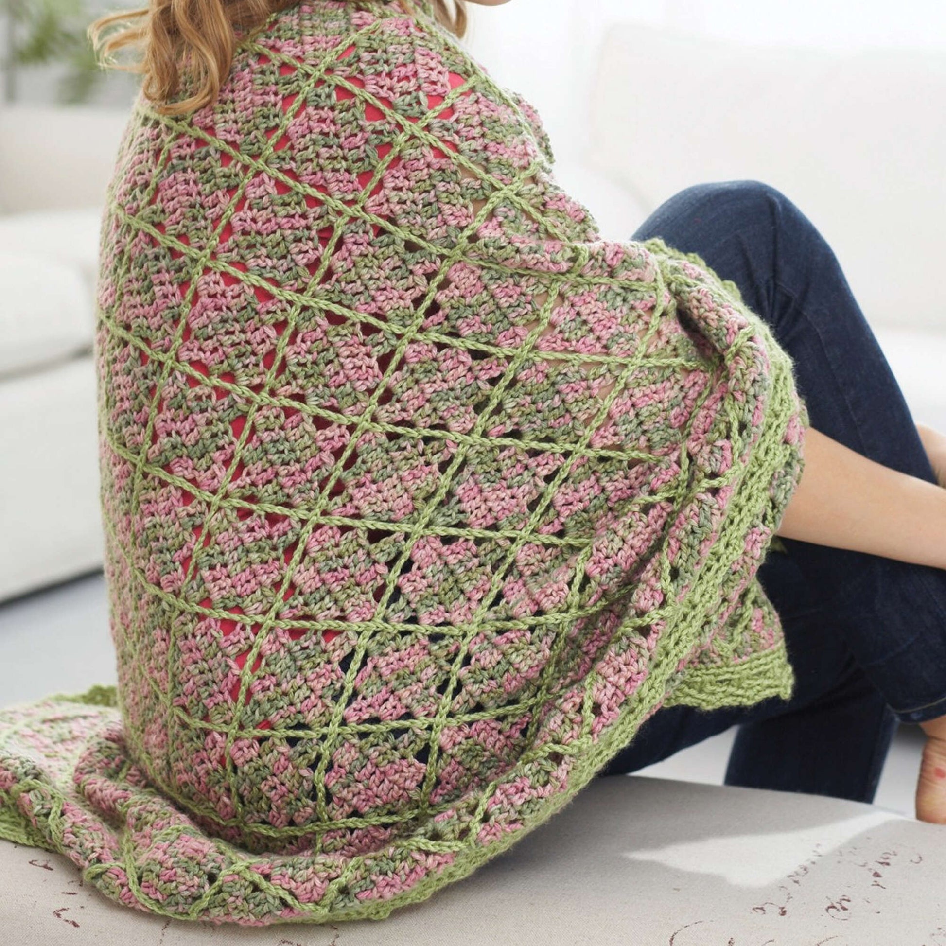 Free Caron Garden Path Throw Crochet Pattern | Yarnspirations