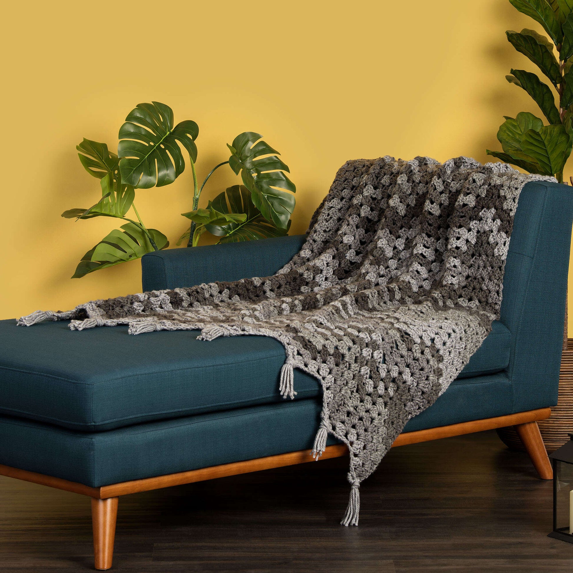 Free Caron Wavy Granny Crochet Blanket Pattern | Yarnspirations