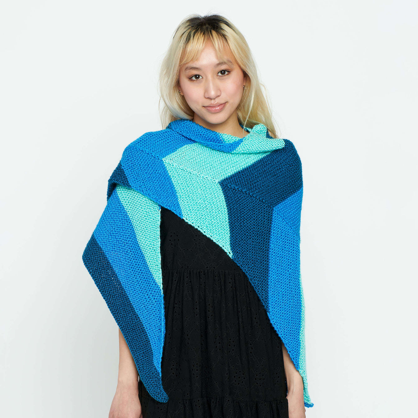 Free Caron Angled Stripes Shawl Knitting Pattern | Yarnspirations