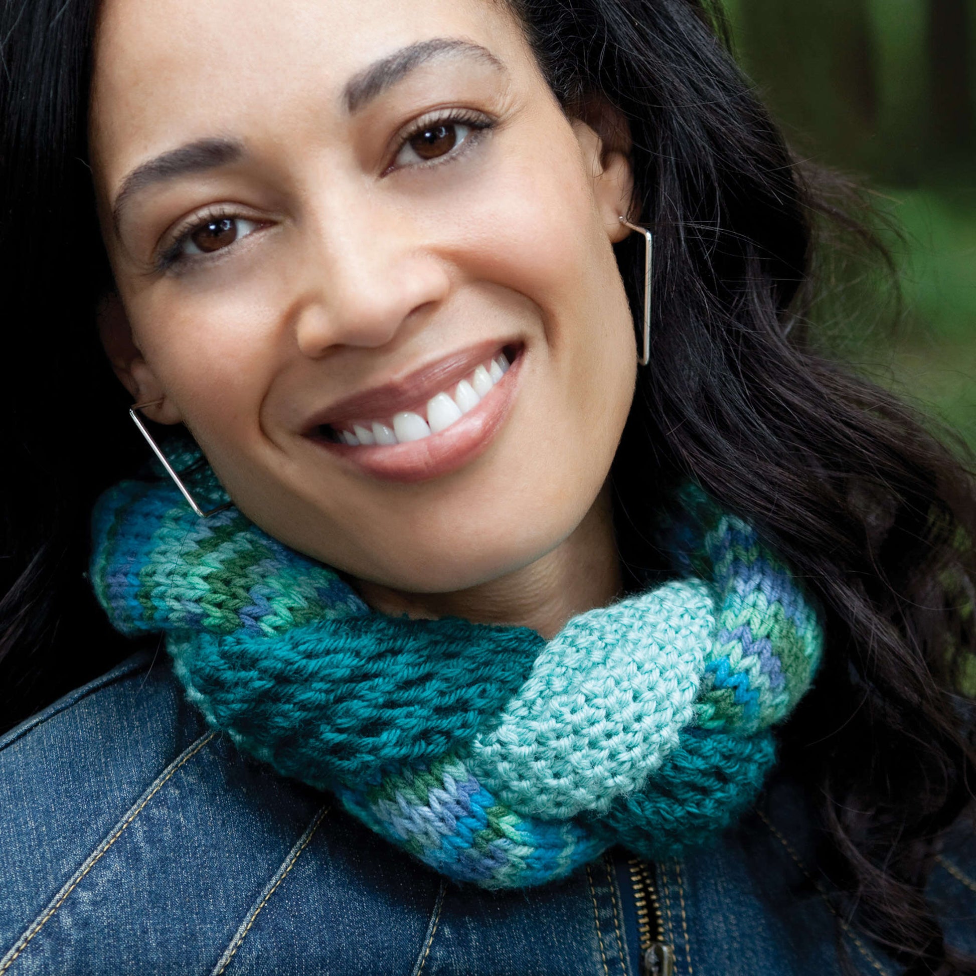 Free Easy Caron Braided Cowl Knitting Pattern | Yarnspirations
