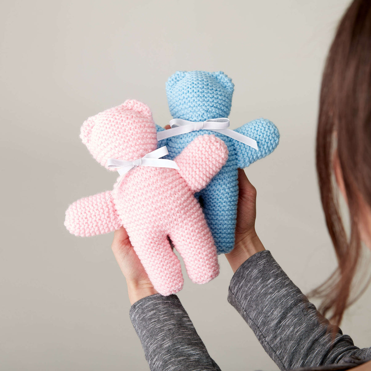 Free Easy Caron Buddy Bears Knitting Pattern | Yarnspirations