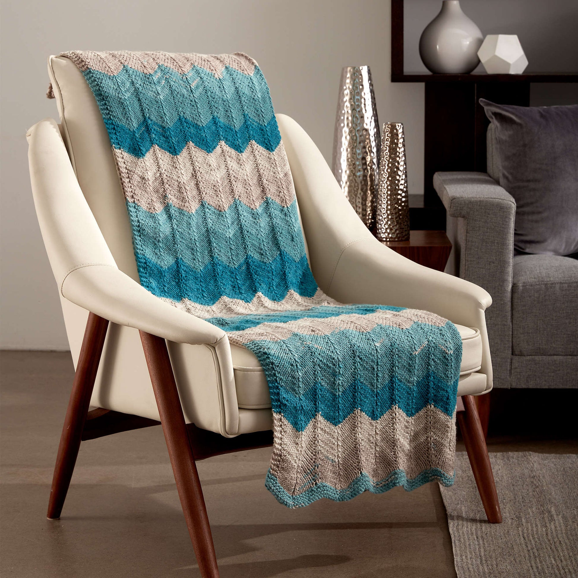 Free Easy Caron Catch Some Big Waves Knit Blanket Pattern | Yarnspirations