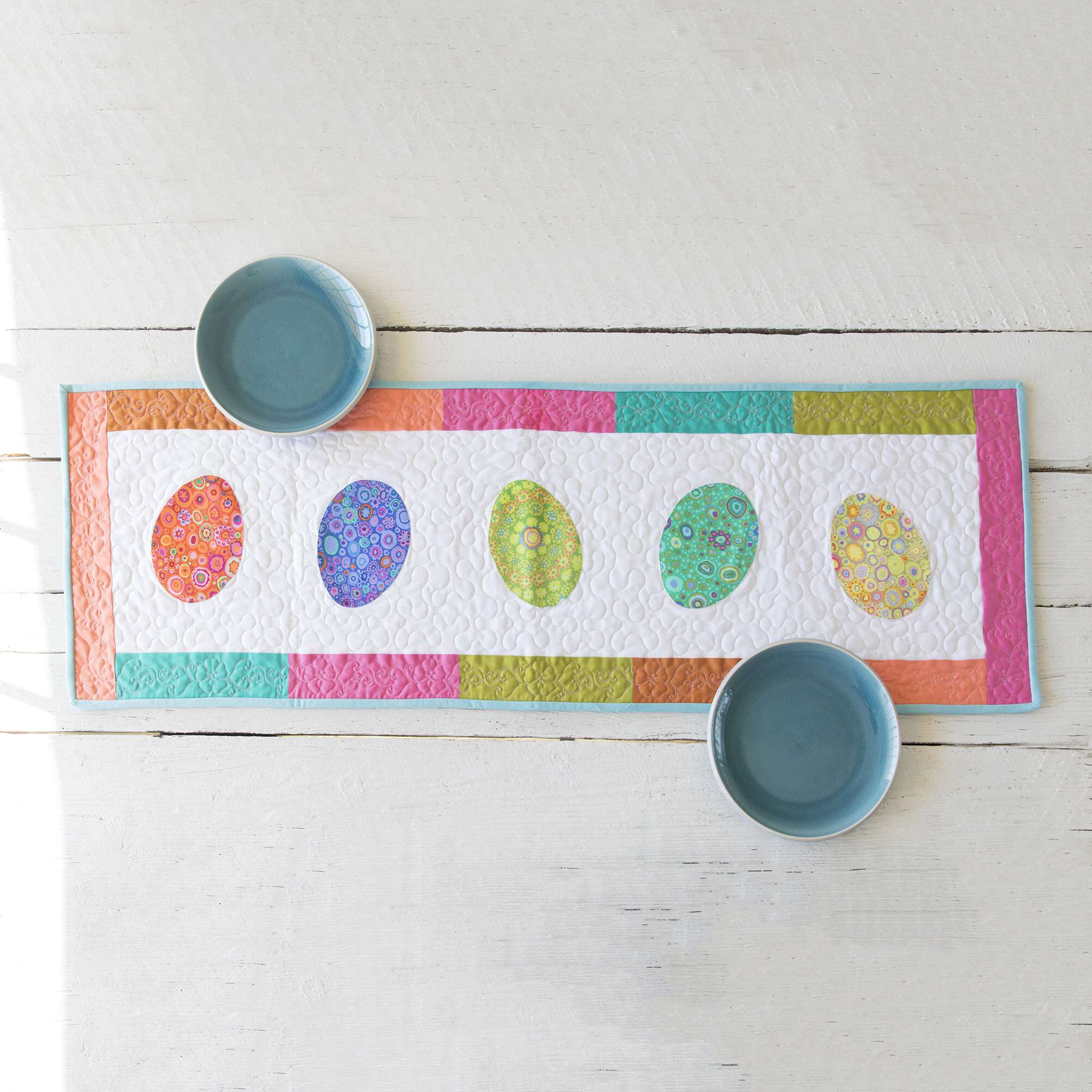 Free Beginner Coats & Clark Easter Egg Table Runner with Applique ...