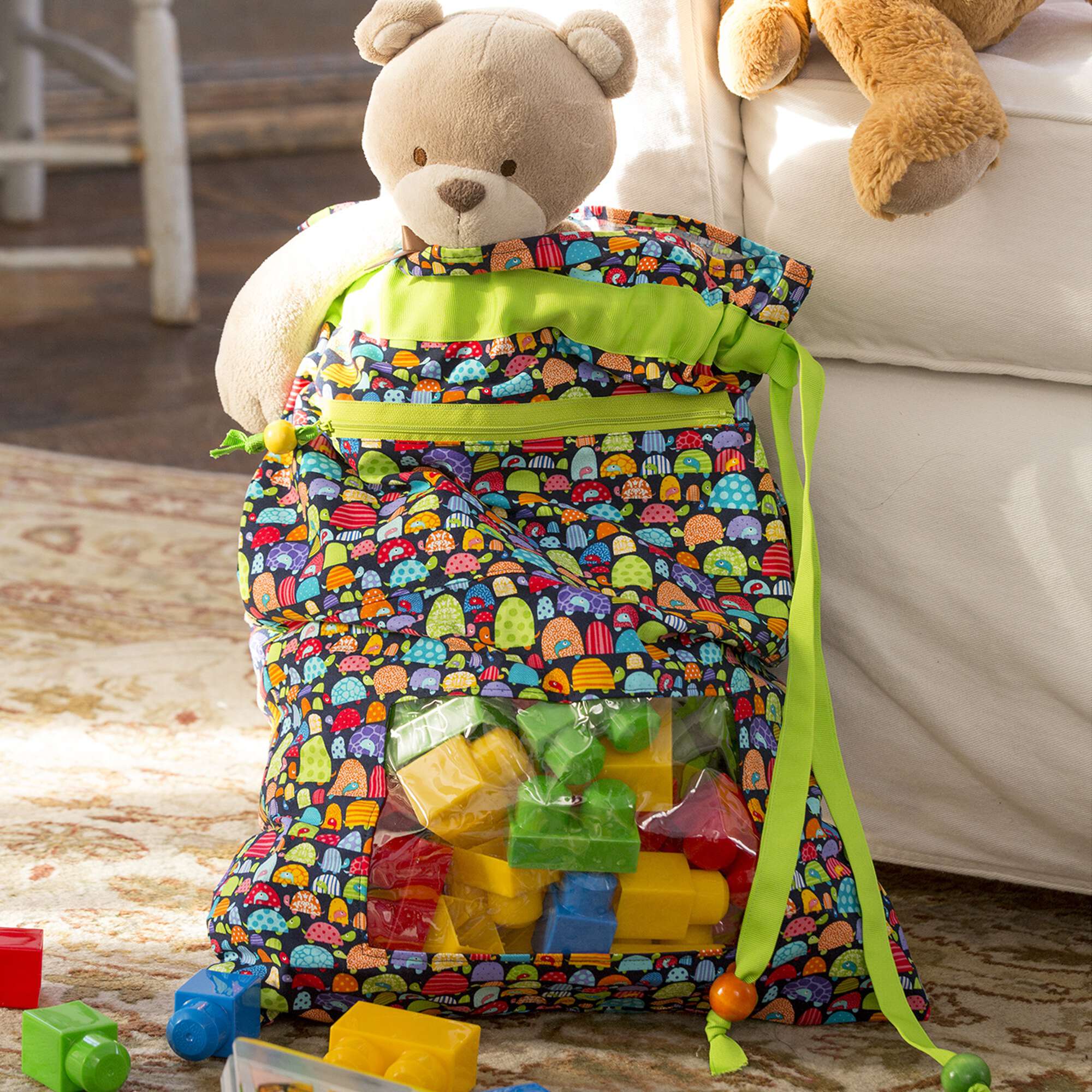 Free Beginner Coats & Clark Toy Bag with a View Sewing Pattern | Yarnspirations