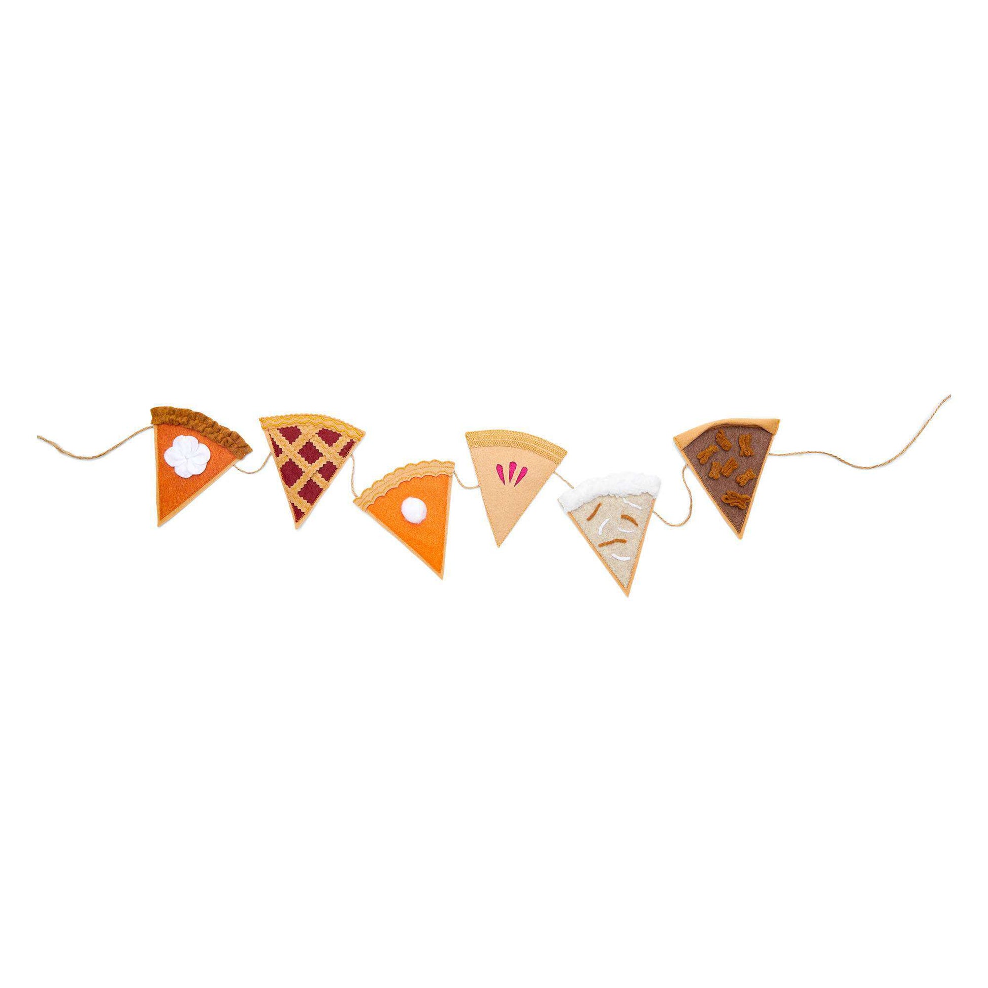 Free Beginner Coats & Clark Thanksgiving Pie Garland Sewing Pattern ...