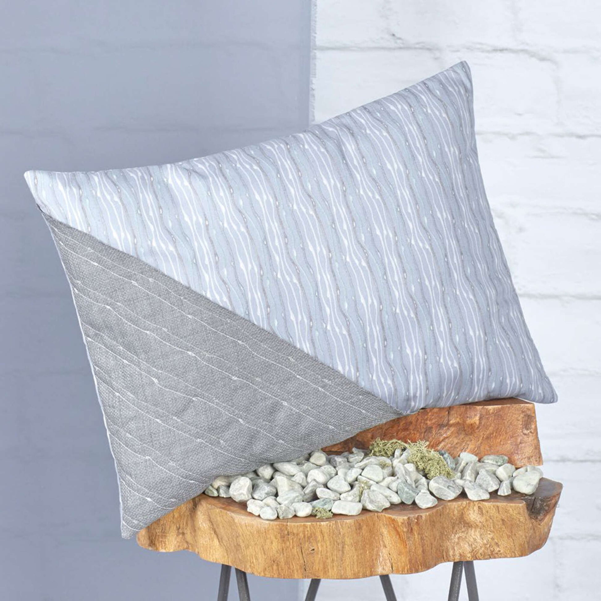 Free Beginner Coats & Clark Shell Rummel Raindrop Pillow Sewing Pattern ...