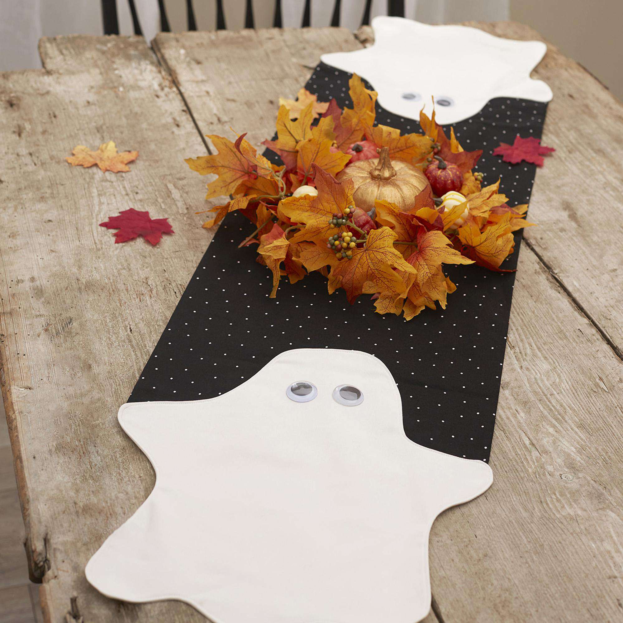 Free Beginner Coats & Clark Bust-a-Ghost Table Runner Sewing Pattern ...