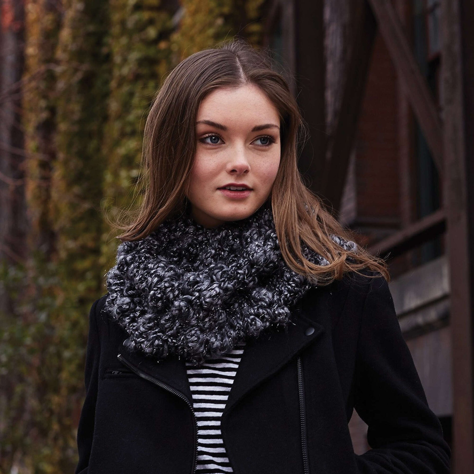 Patons Bobble Up Cowl | Yarnspirations