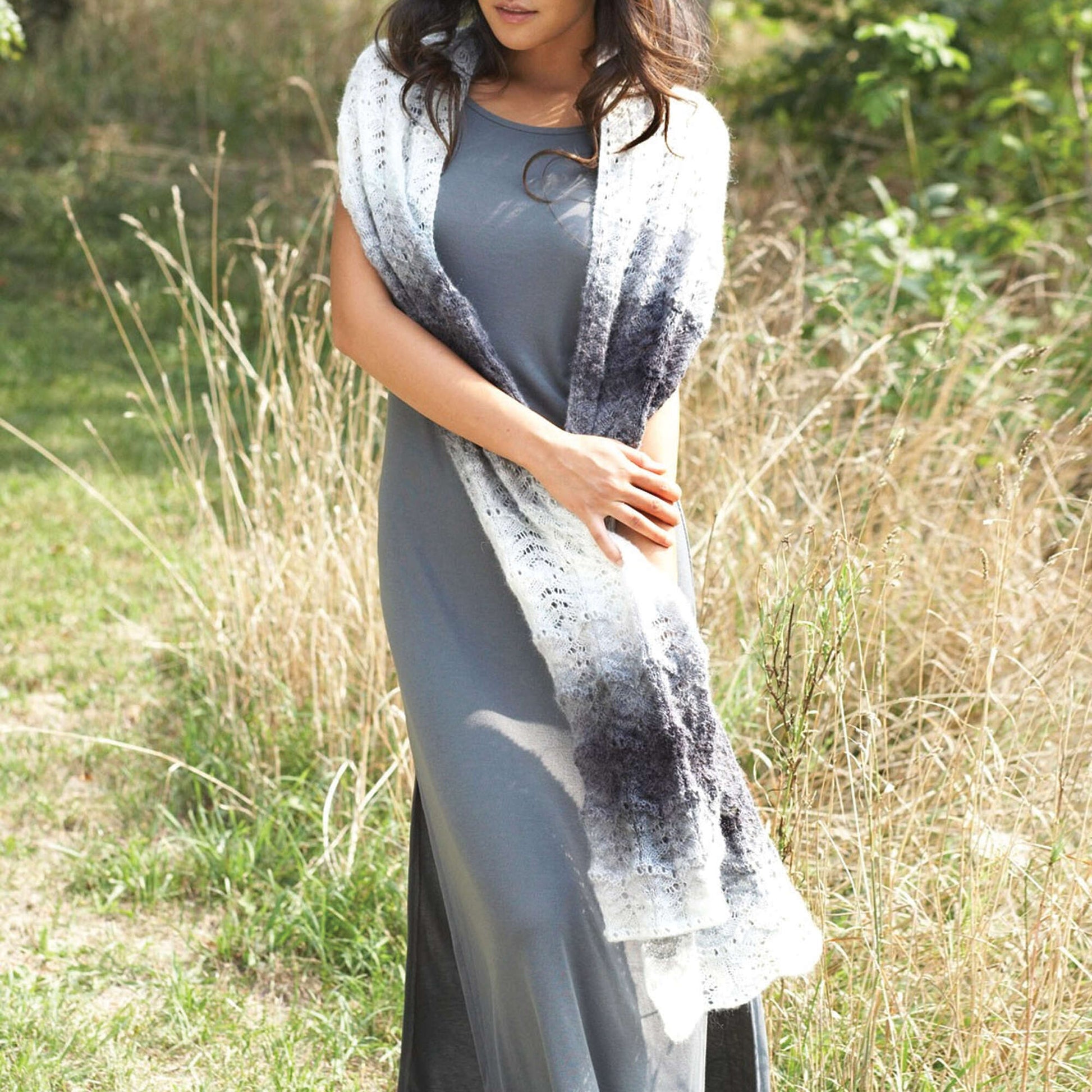 Free Patons Lofty Ripple Scarf Knitting Pattern | Yarnspirations