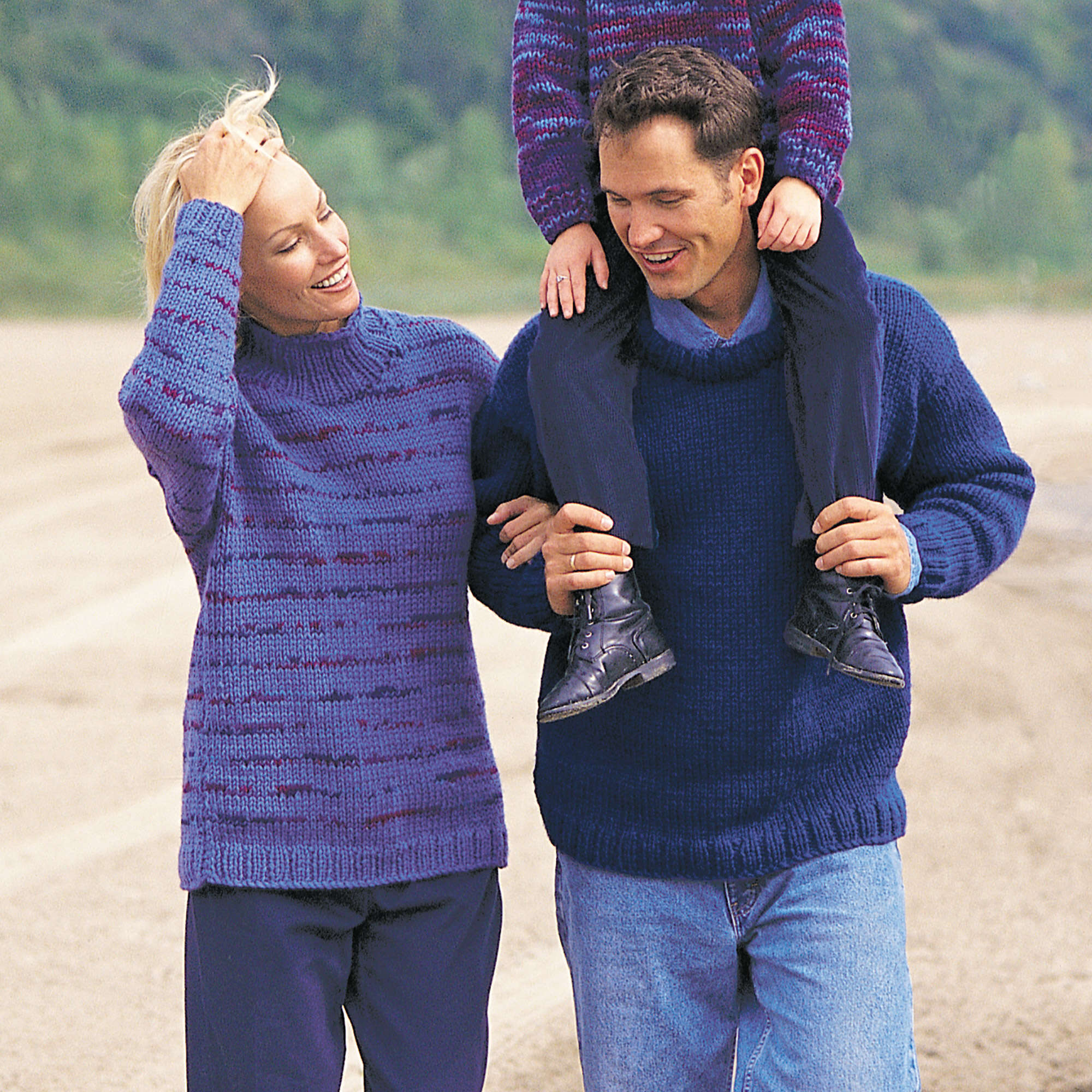 Free Easy Patons Big-Stitch Pullover Knitting Pattern | Yarnspirations