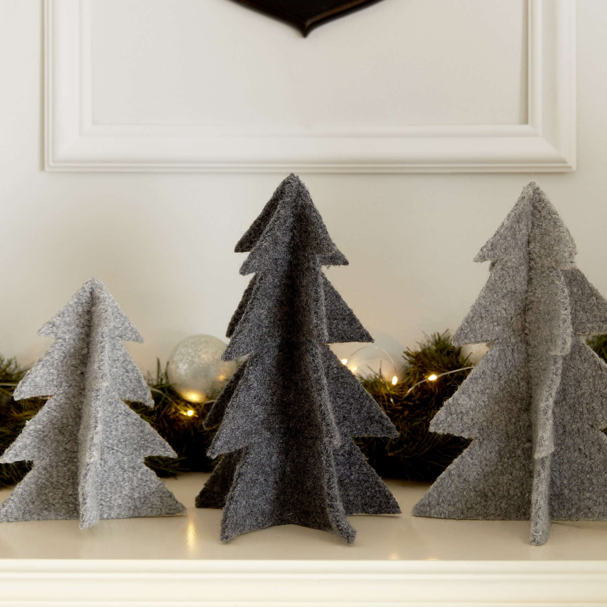 Free Easy Patons Felt Tree Ornaments Knitting Pattern | Yarnspirations