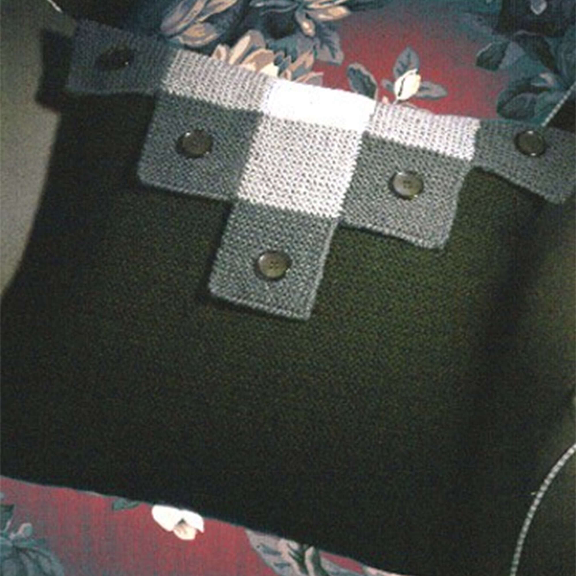 Free Easy Patons Buttoned Blocks Pillow Knitting Pattern | Yarnspirations