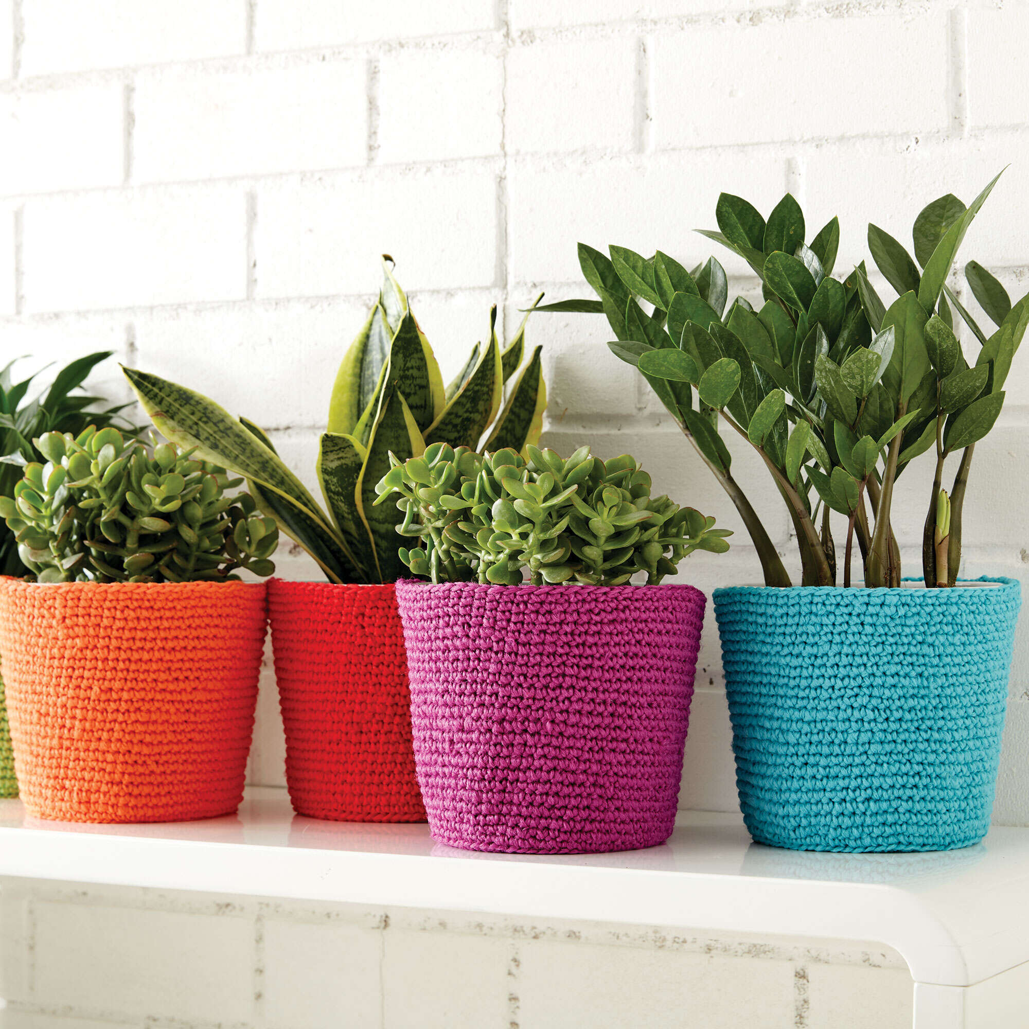 Free Easy Phentex Simple Flower Pot Cozy Crochet Pattern | Yarnspirations