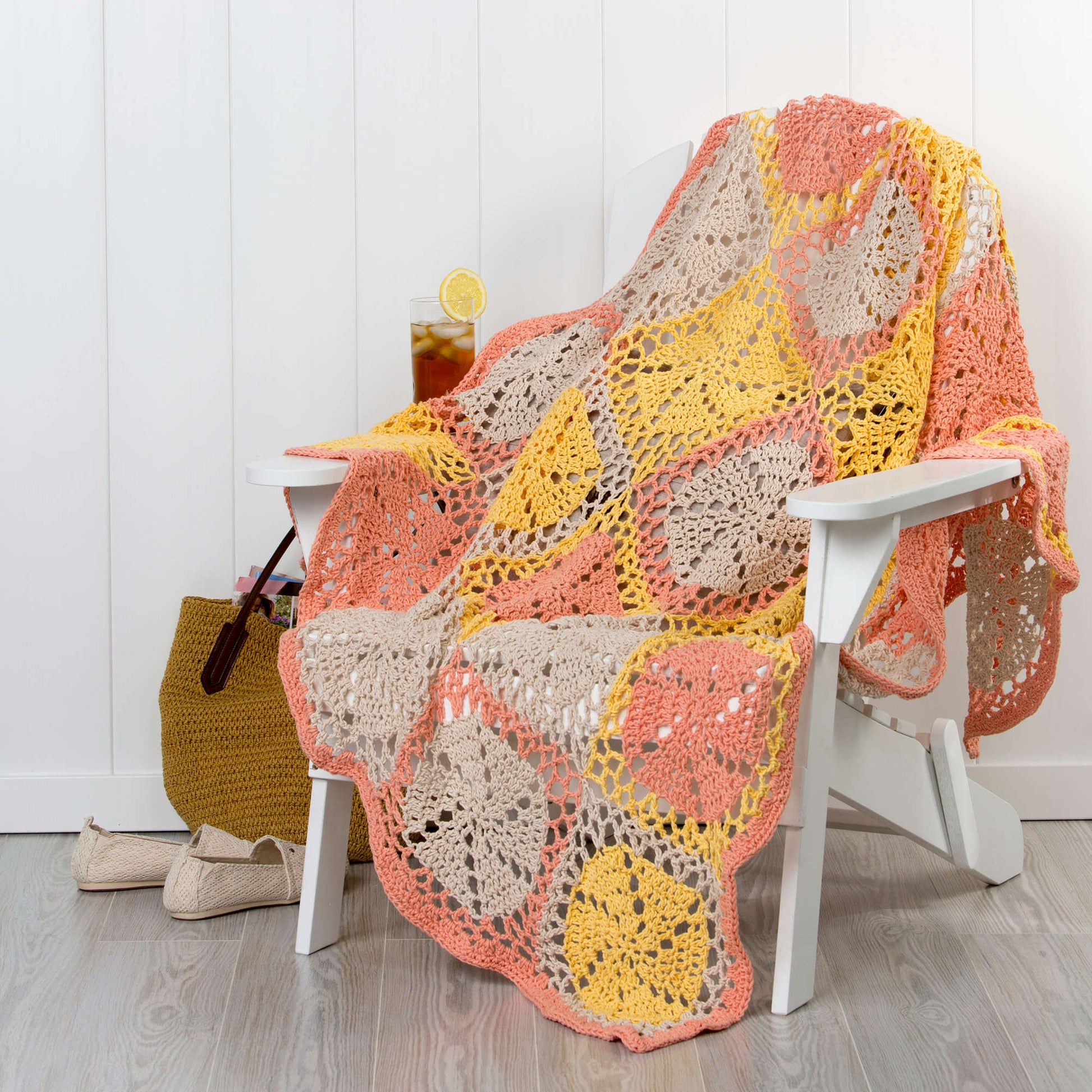 Free Red Heart Twirling Garden Throw Crochet Pattern | Yarnspirations