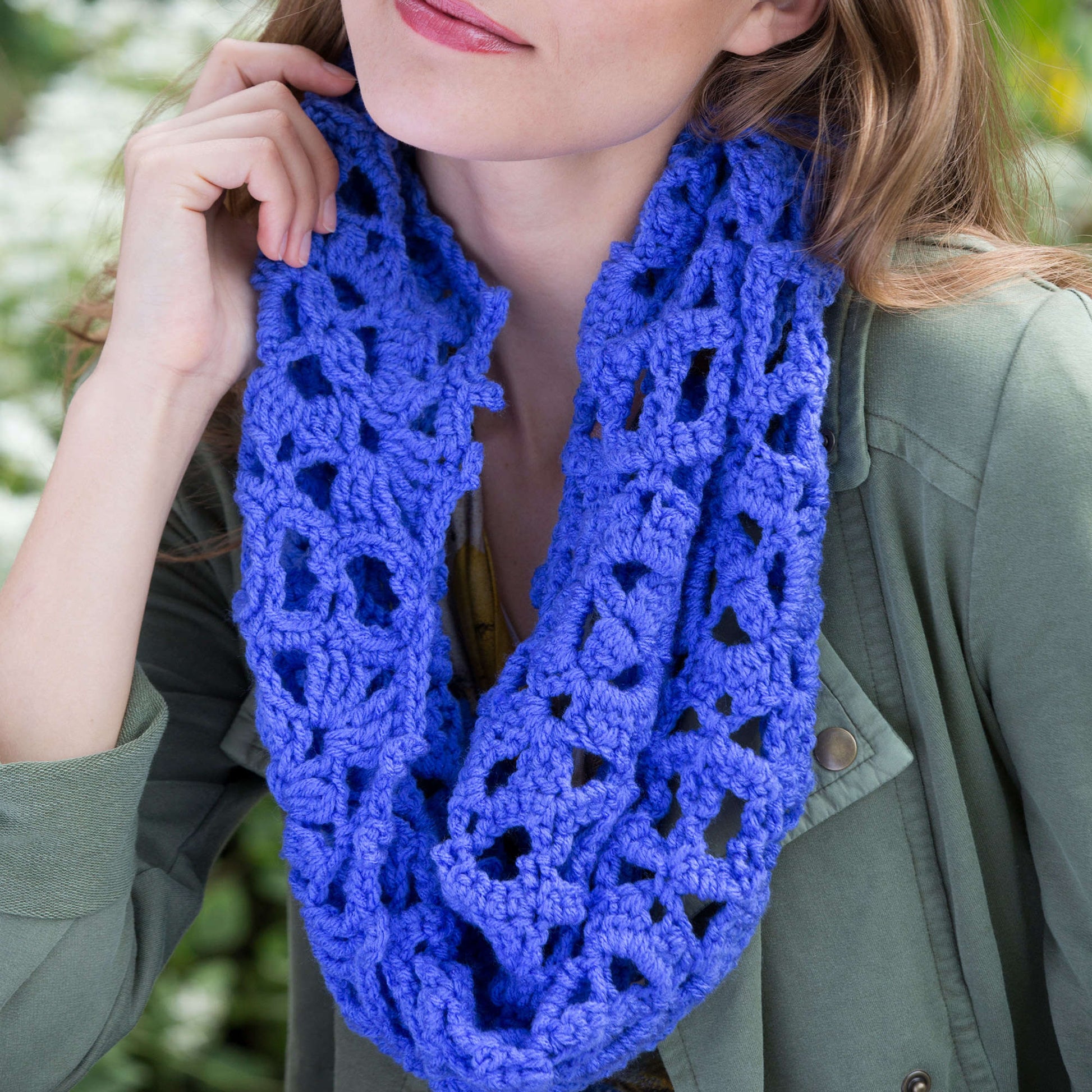 Red Heart Picot Square Cowl | Yarnspirations