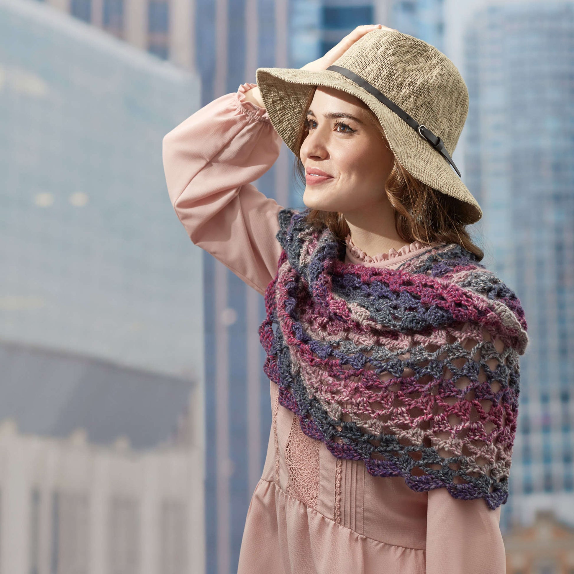 Red Heart Roundabout Cowl | Yarnspirations