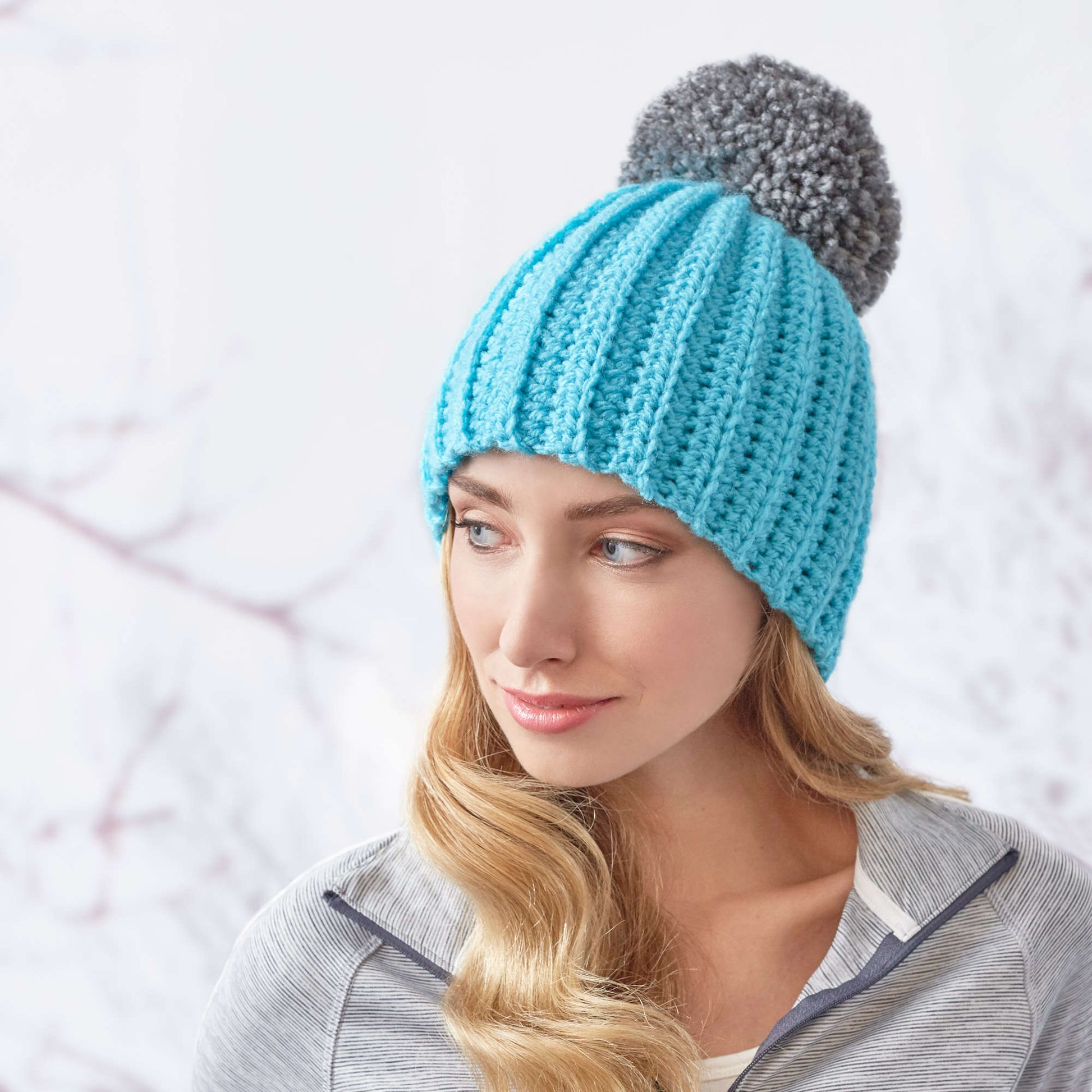 Free Red Heart Easy-Fit Ribbed Pompom Hat Pattern | Yarnspirations