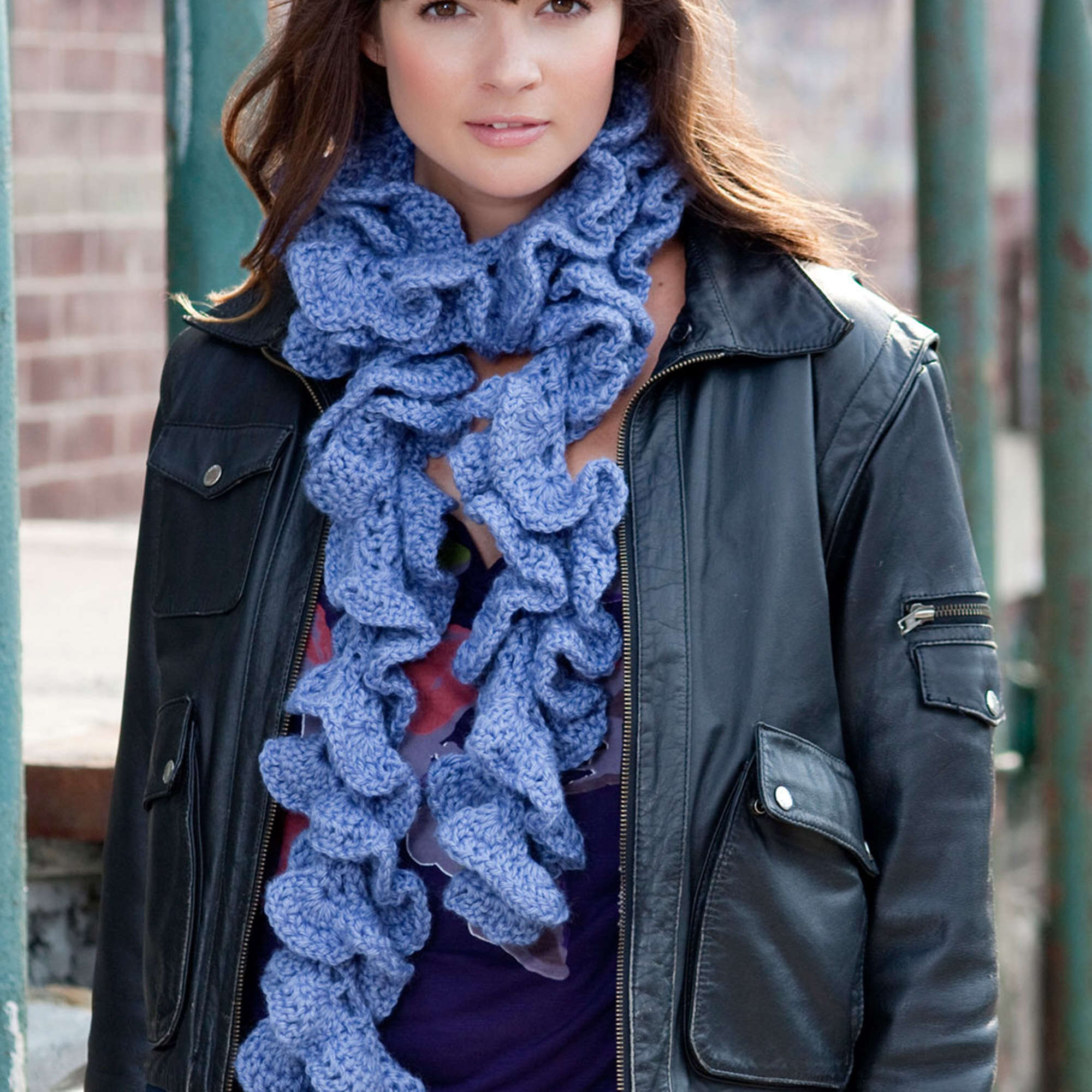 Free Red Heart Curly Swirly Scarf Crochet Pattern | Yarnspirations