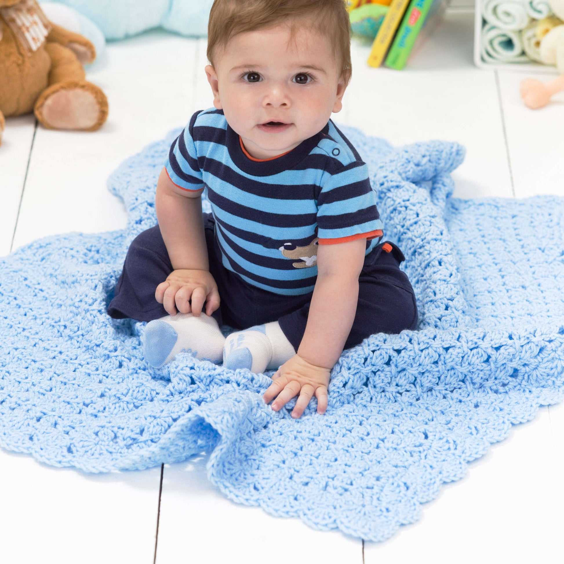 Free Red Heart One-Ball Crochet Baby Blanket Pattern | Yarnspirations
