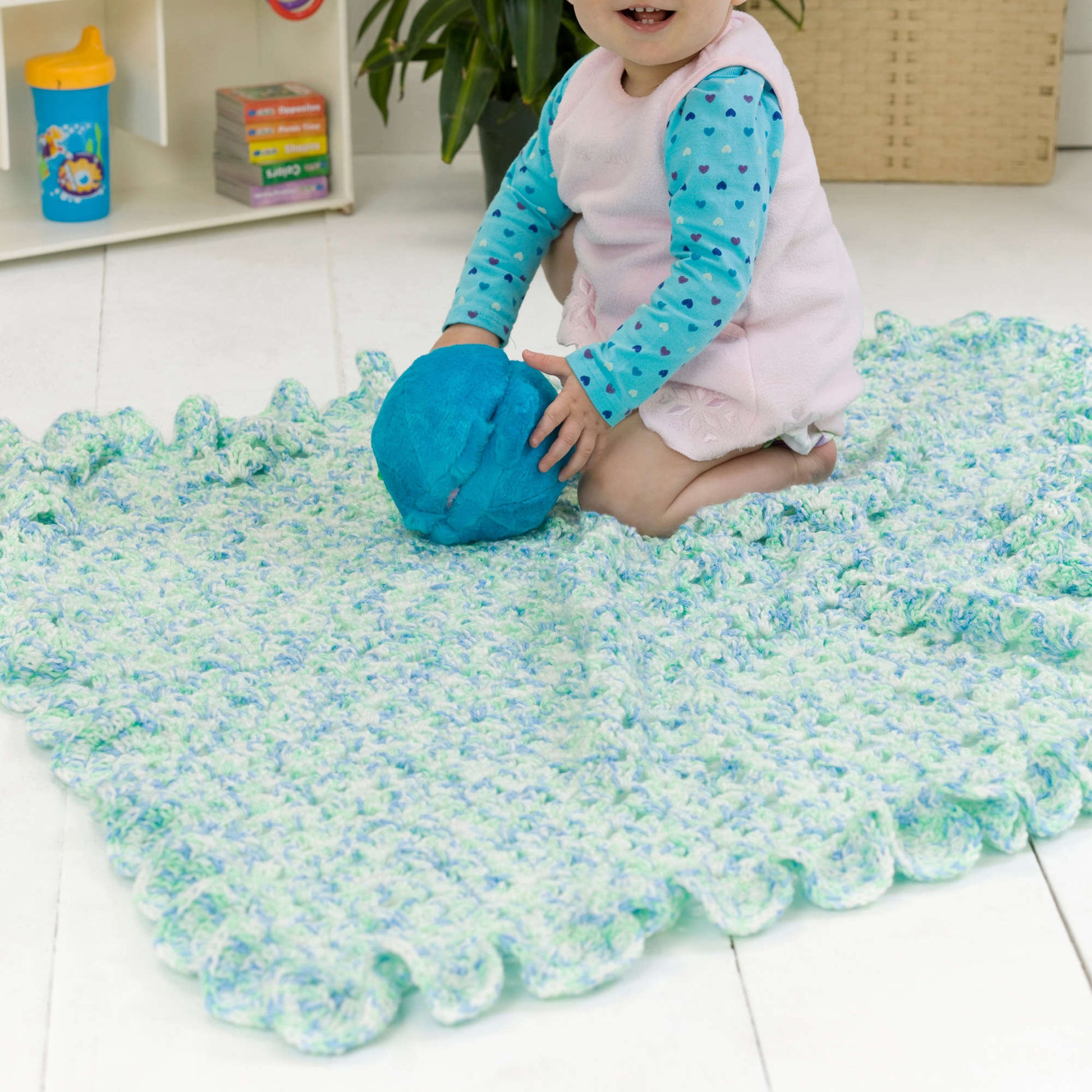 Free Red Heart Lingering Lullabies Crochet Blanket Pattern | Yarnspirations