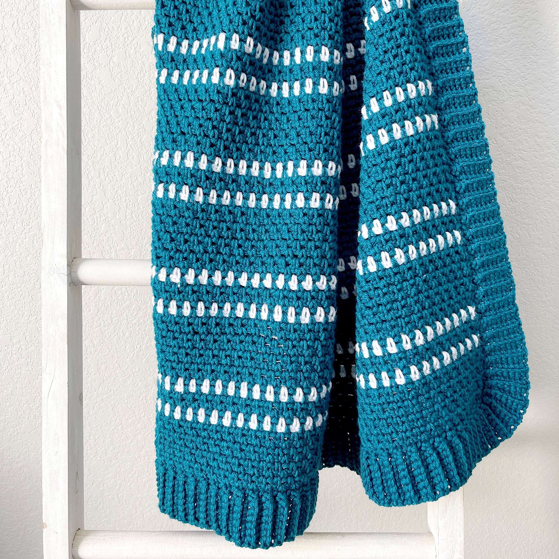 Free Red Heart Modern Moss Stitch Crochet Baby Blanket Pattern ...