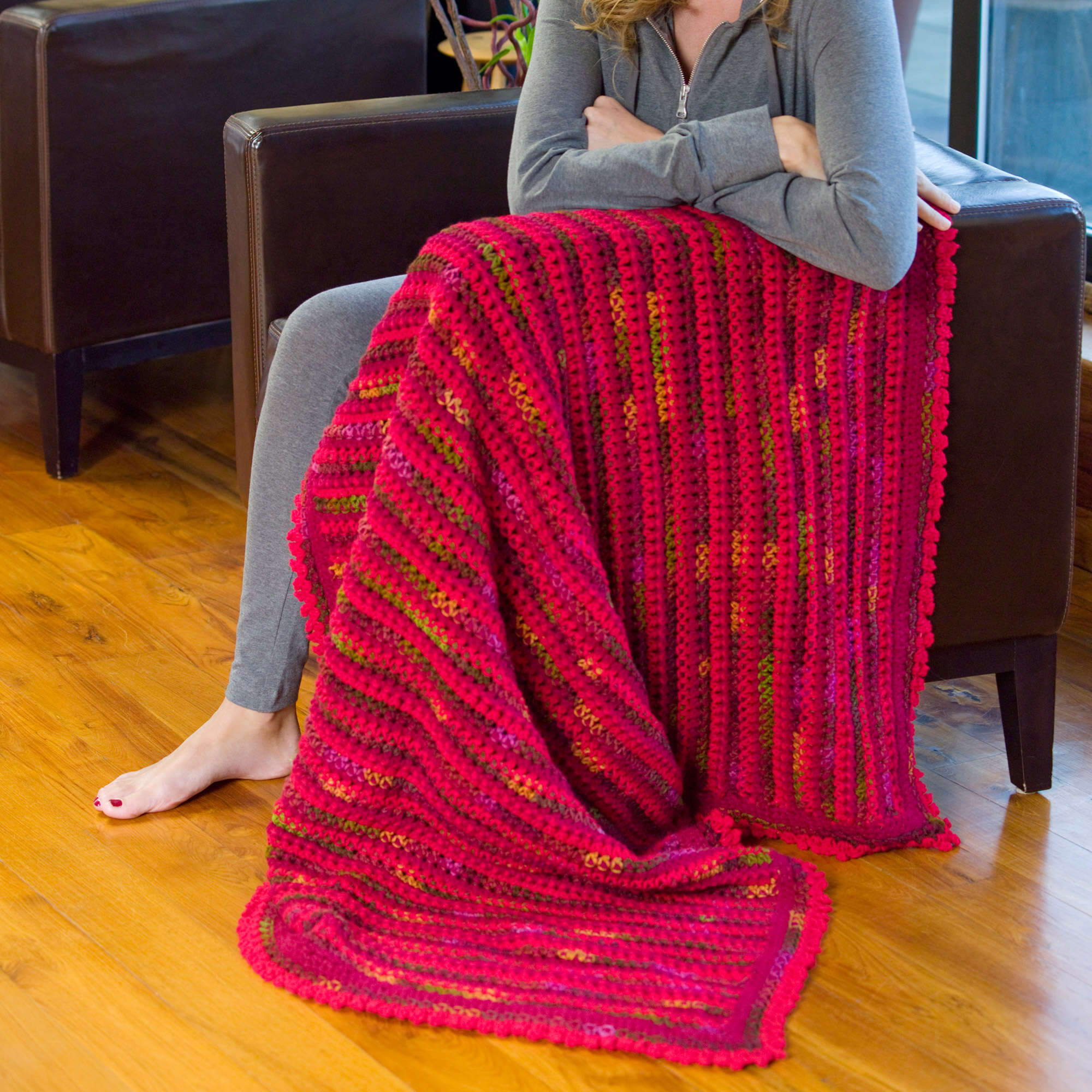 Free Red Heart Love & Kisses Throw Crochet Pattern | Yarnspirations