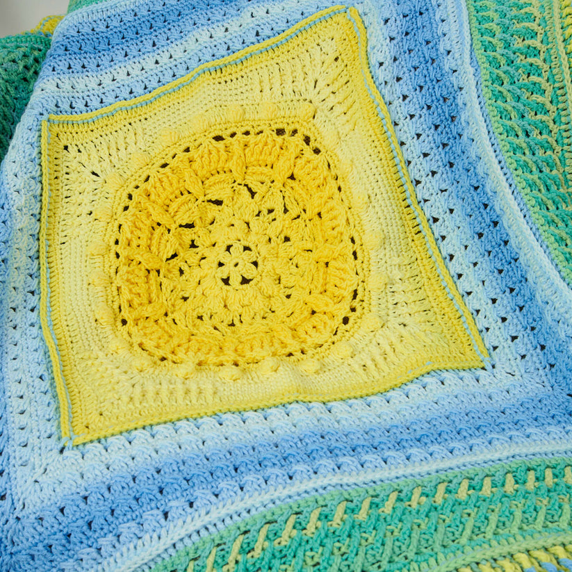 Free Red Heart Study of Ombre Afghan Crochet Pattern | Yarnspirations