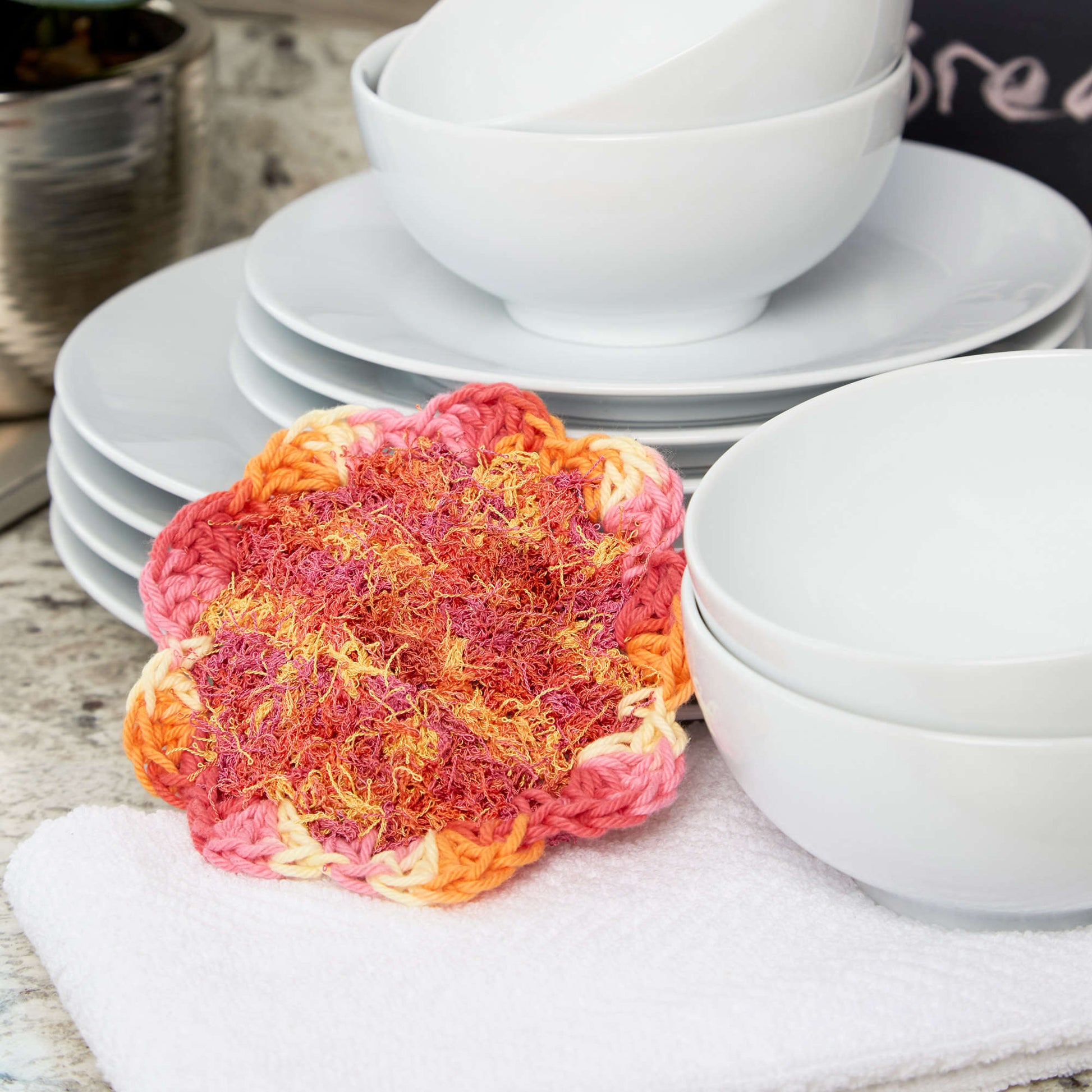 Free Easy Red Heart Flower Power Scrubby Crochet Pattern | Yarnspirations