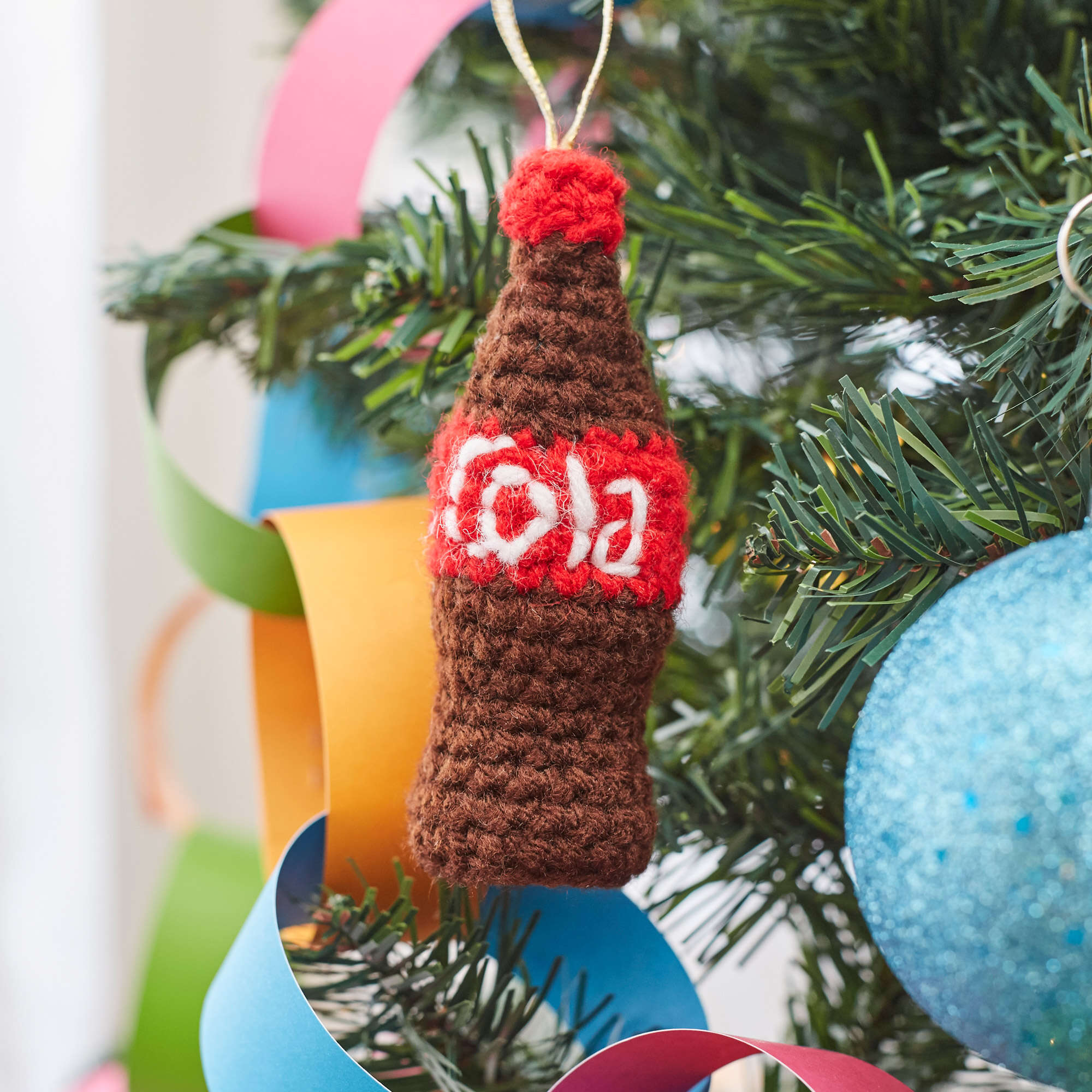 Free Easy Red Heart Bottle of Cola Ornament Crochet Pattern ...